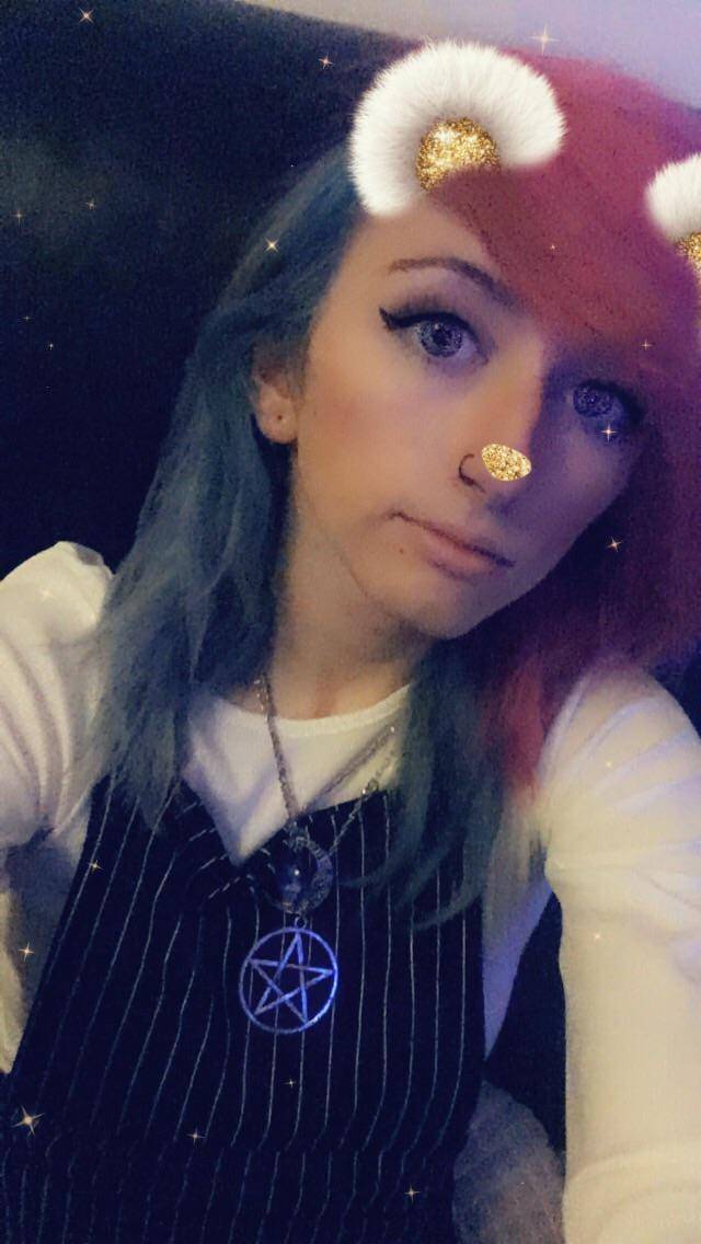 Hey everyone ^~^ | Scrolller