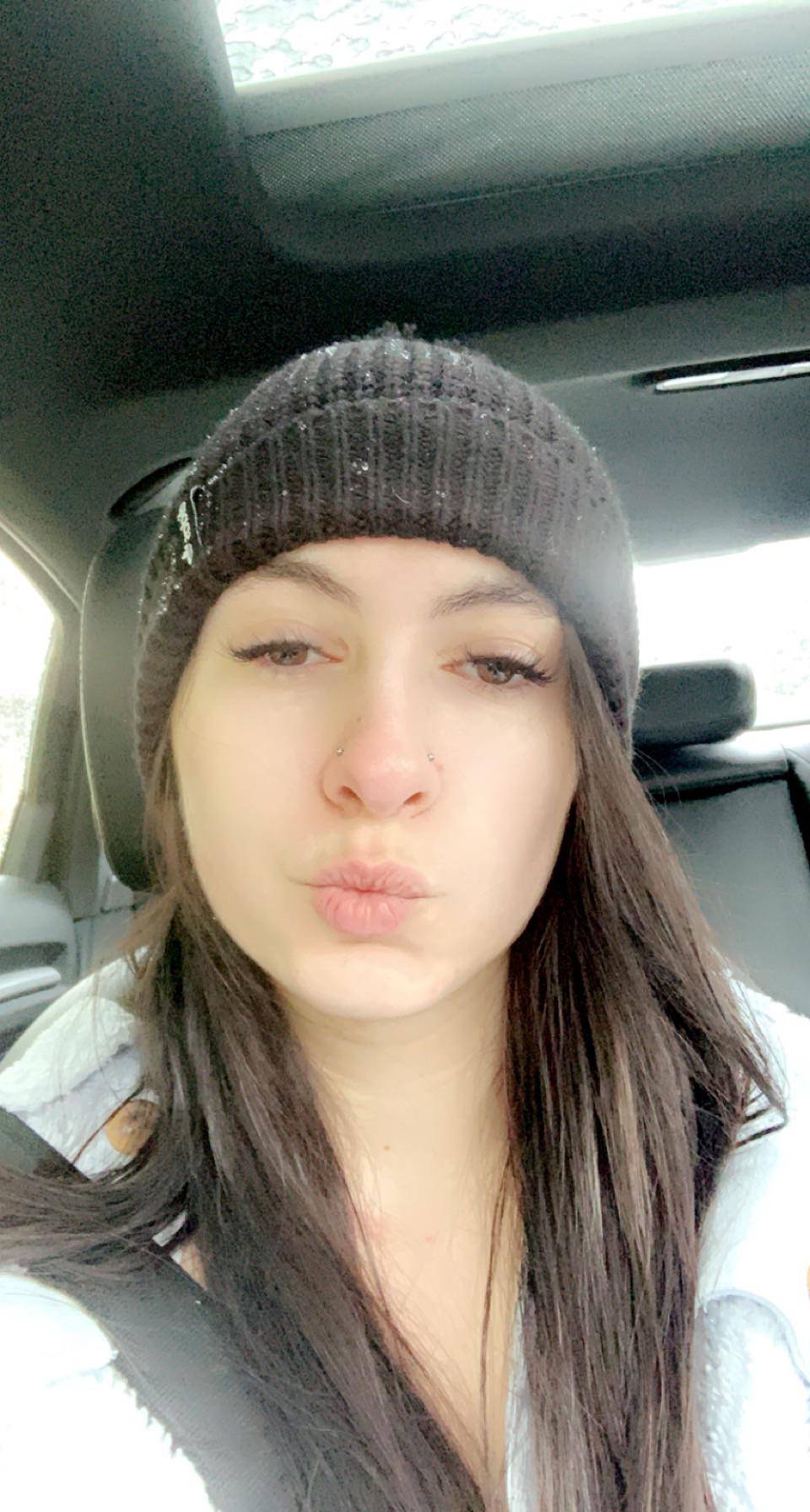 hey hey hii | Scrolller