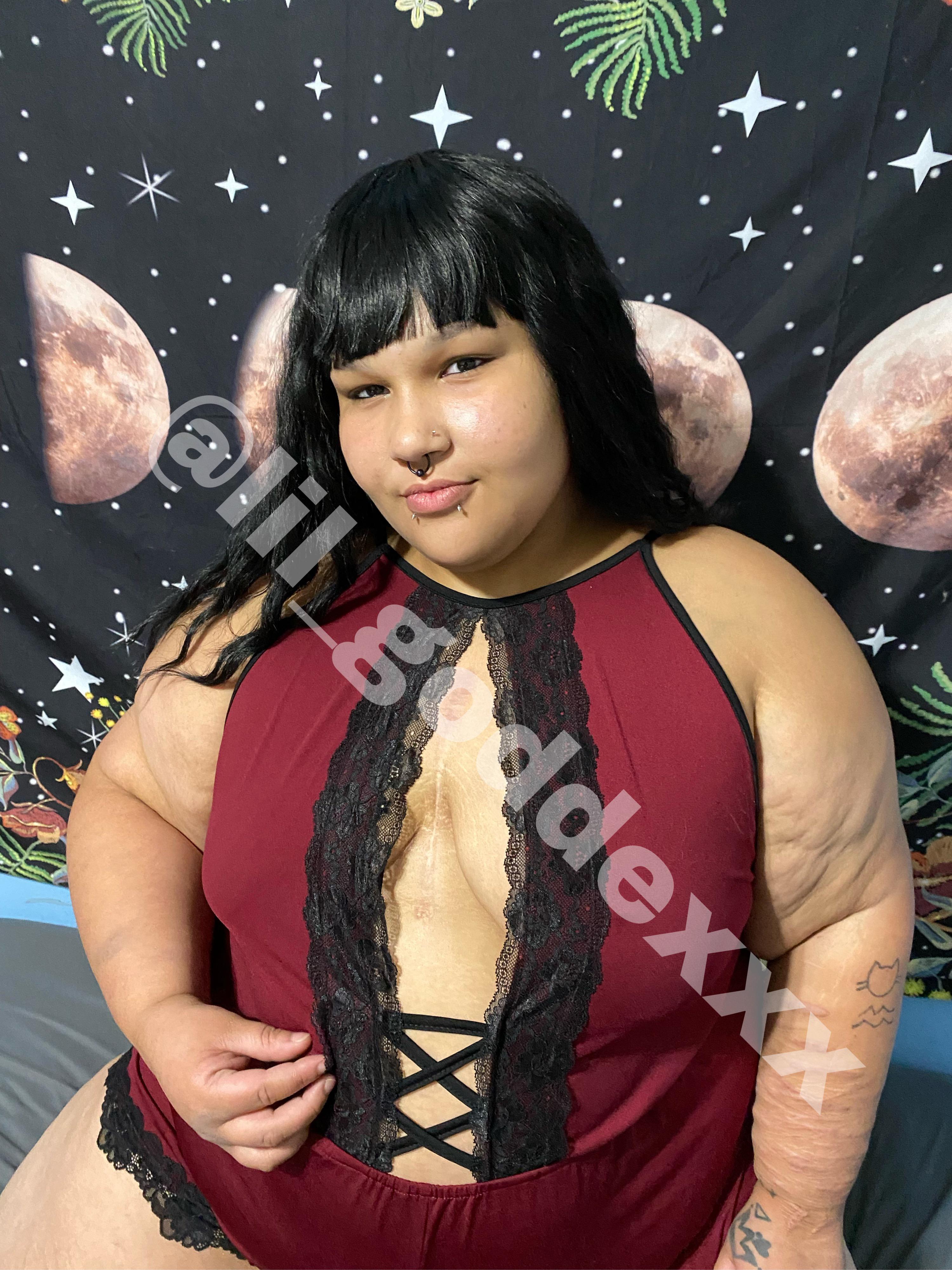 hey there 💕 | Scrolller