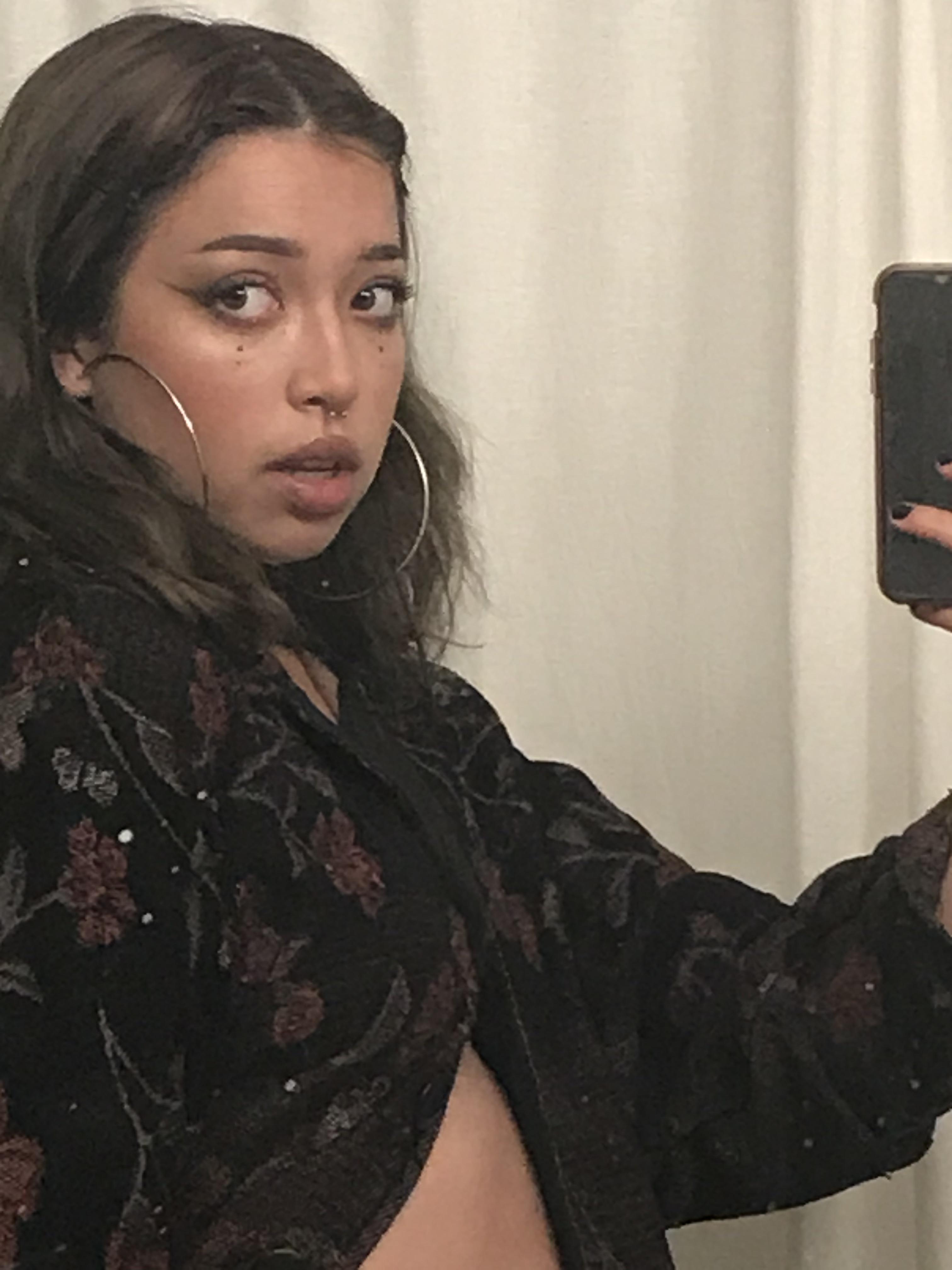 heyy 😘 | Scrolller