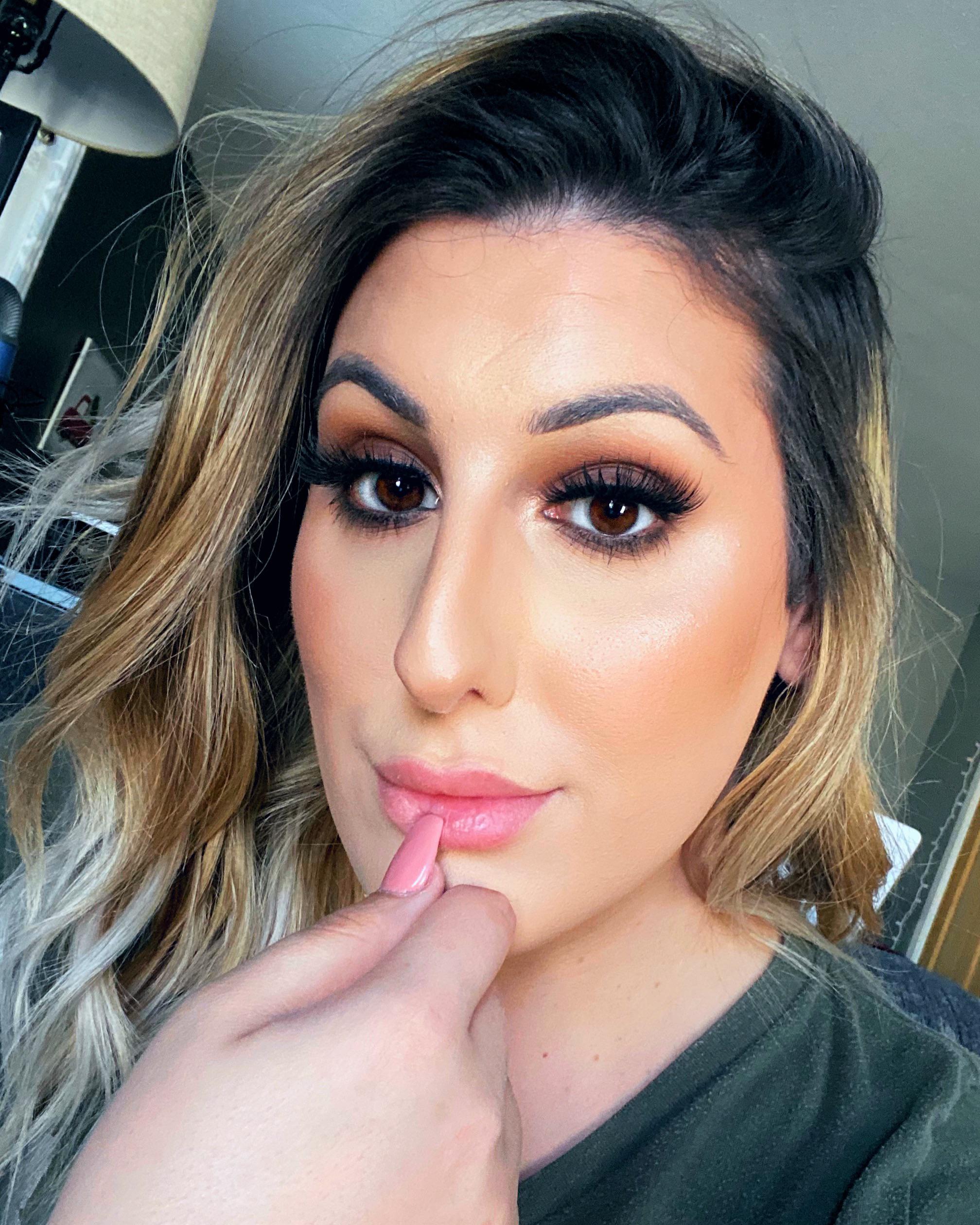 Hi babes! | Scrolller