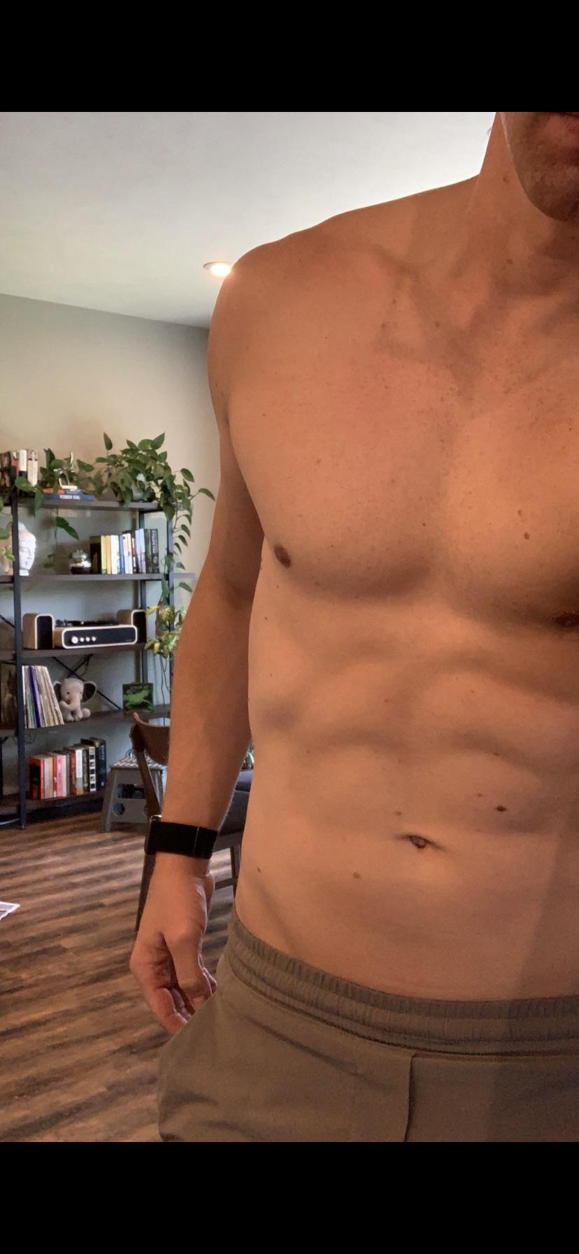 Hi Bros. | Scrolller