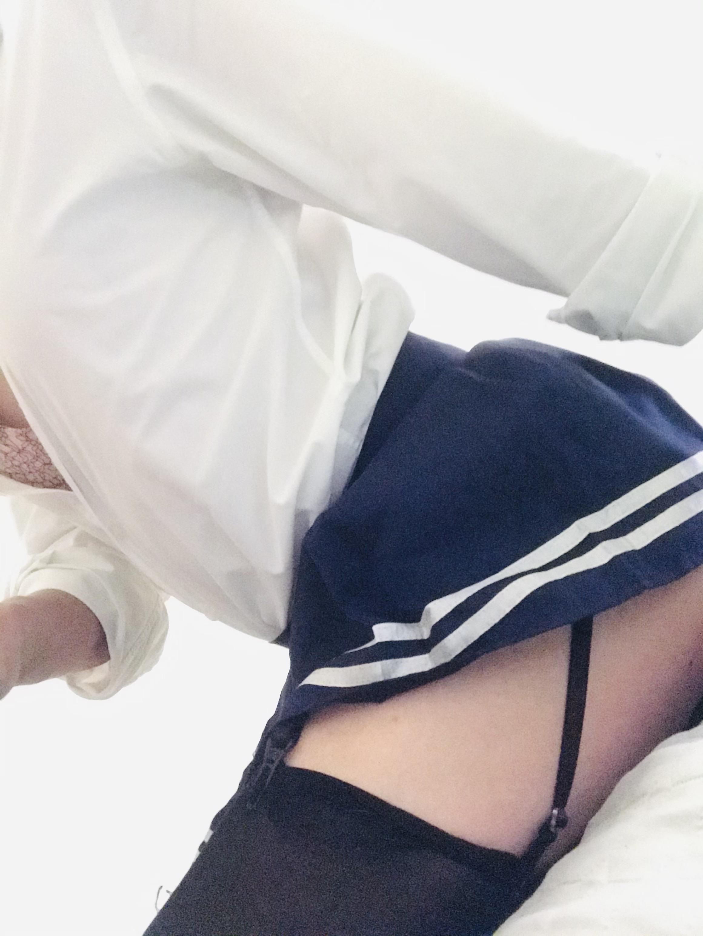 Hi dom daddies :) | Scrolller