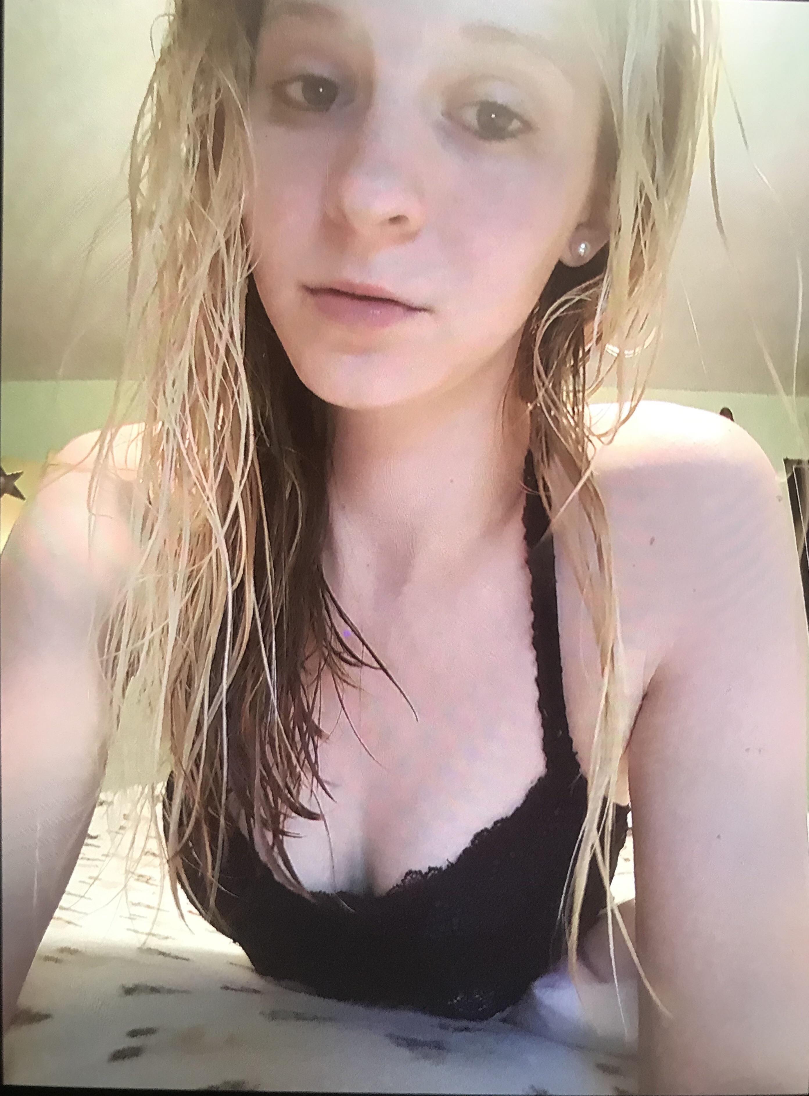 Hi everyone | Scrolller