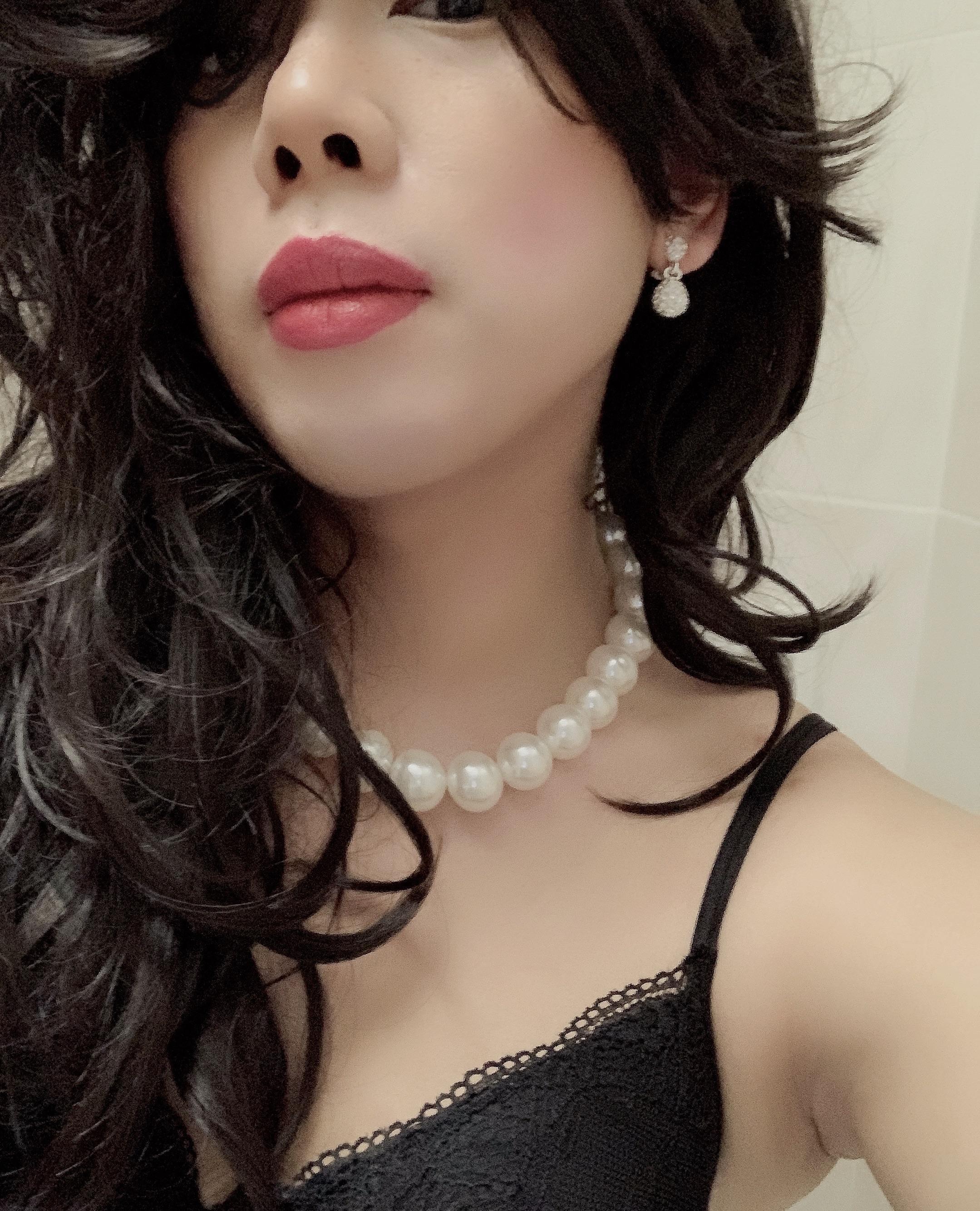 Hi! First time here 😁 | Scrolller