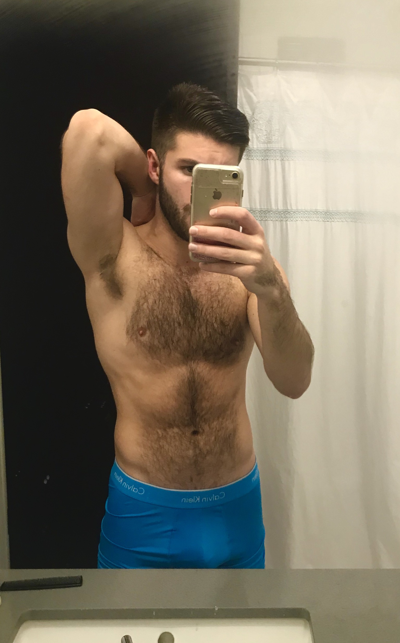 Hi guys! 👋 26 year old otter bottom here. Check my profile for kik, would love to chat with some ...