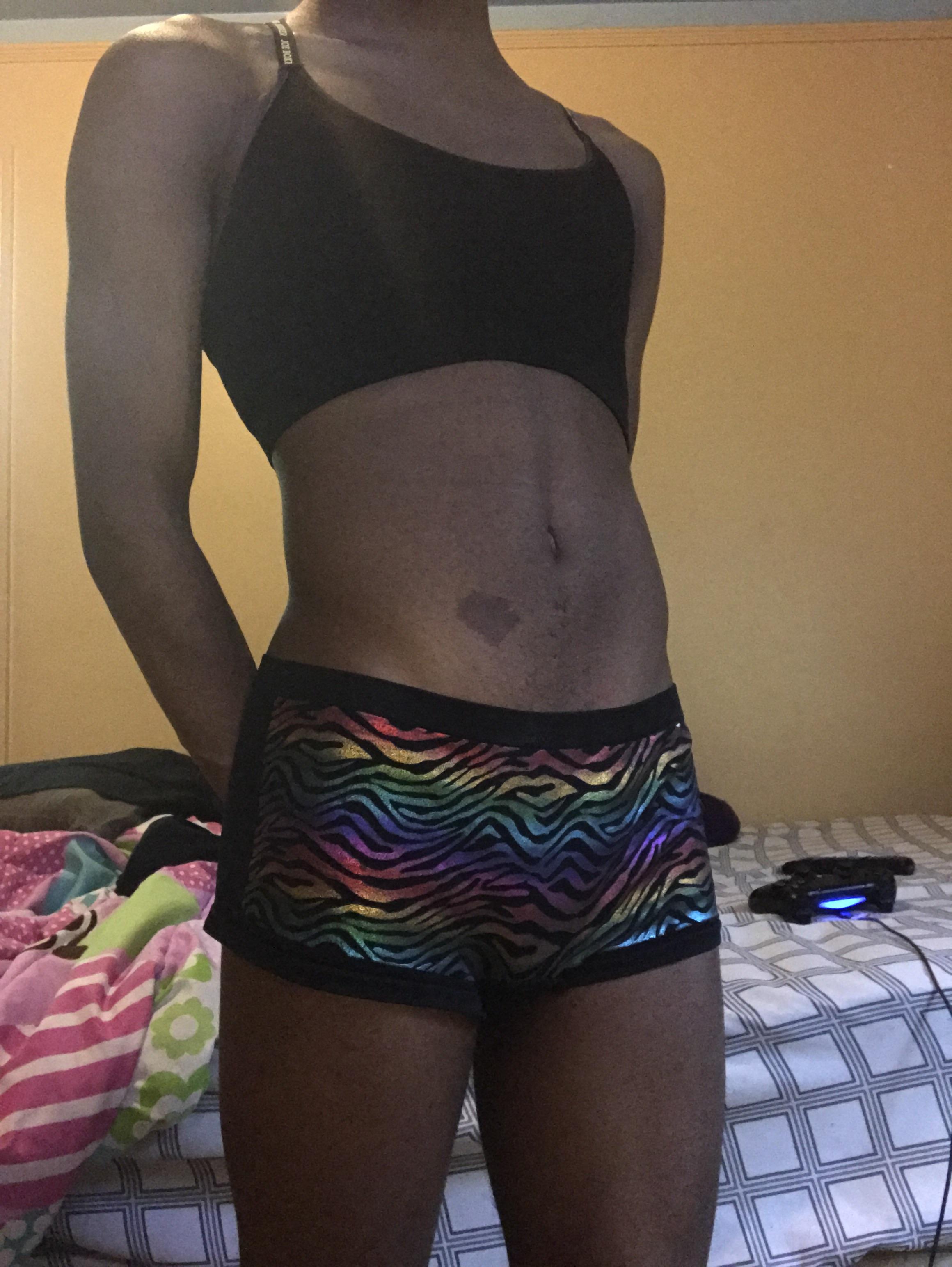 Hi Guys ?? | Scrolller