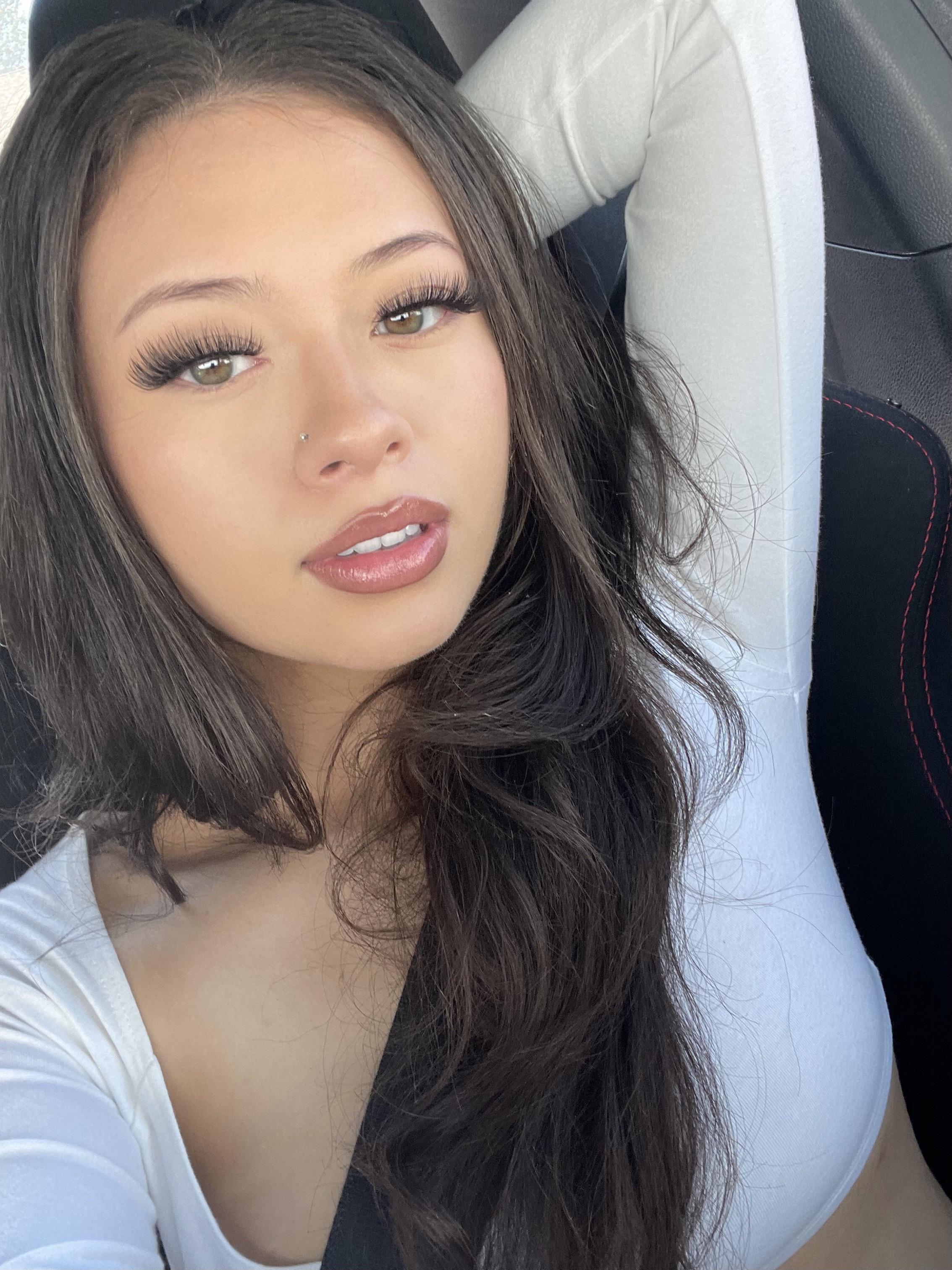 hi there :) F / 21 | Scrolller