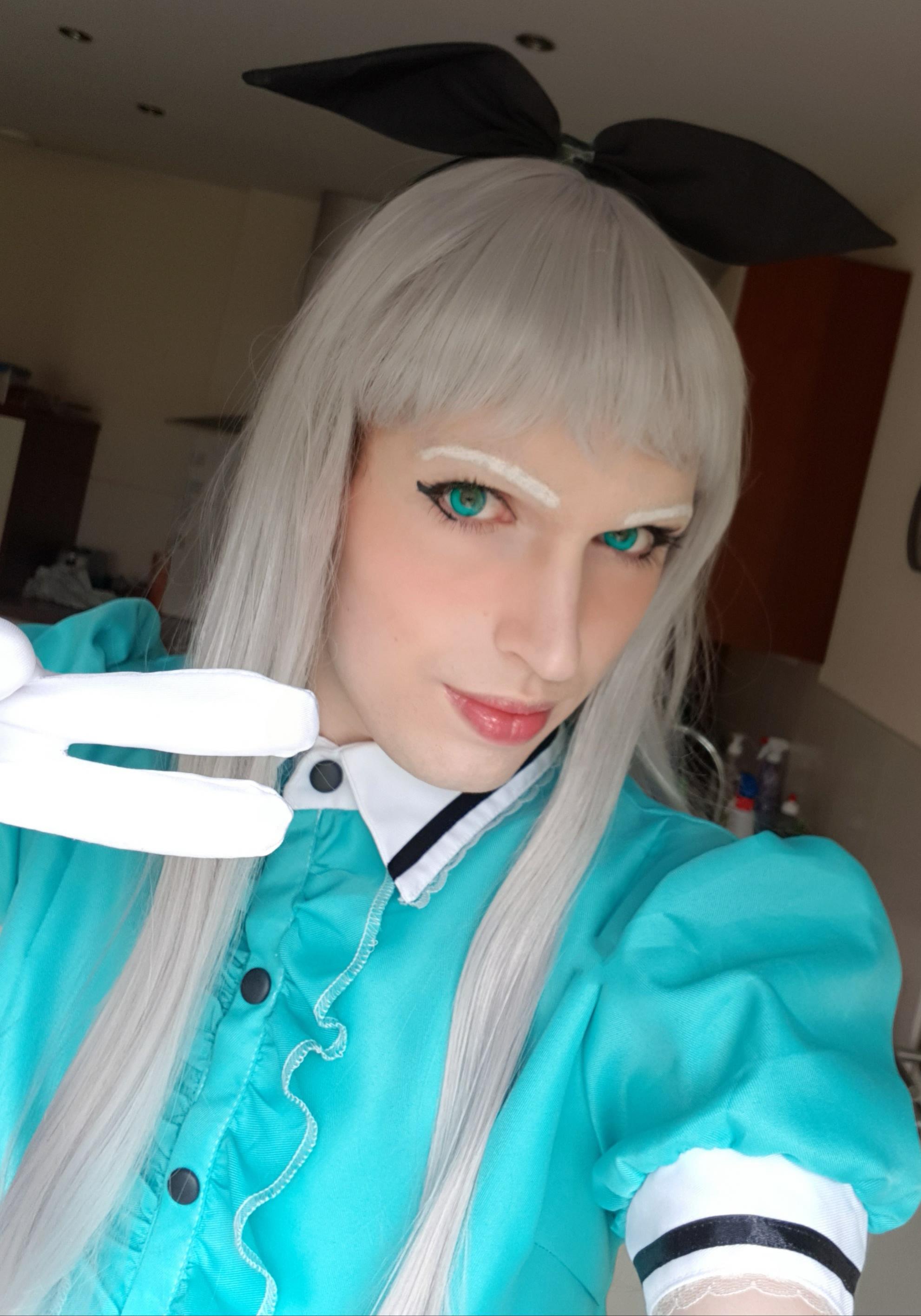 Hideri Kanzaki Cosplay Scrolller