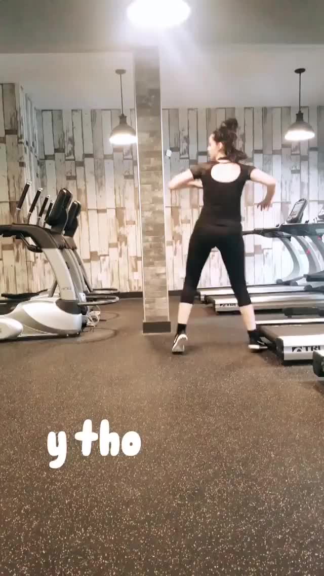 High kick | Scrolller