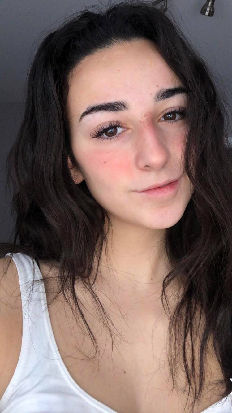 🥺 ️🥺hiii | Scrolller