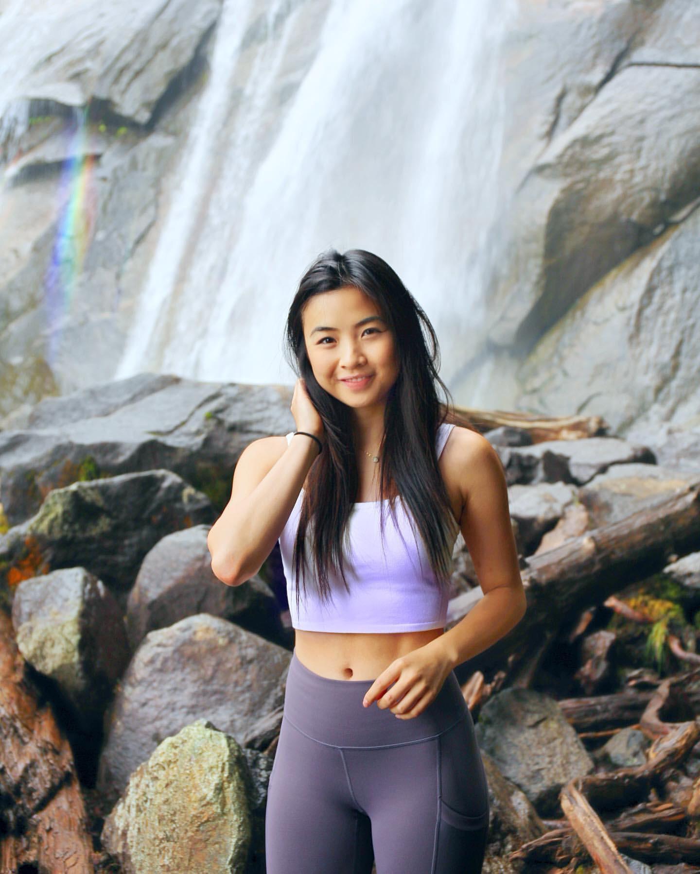 Hiking with this cutie | Scrolller