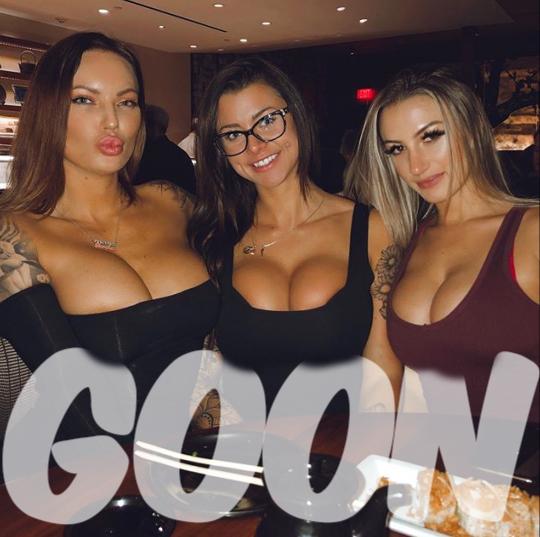 His GFs friends | Scrolller