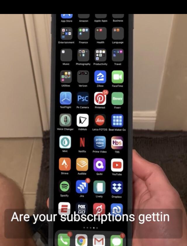 Hmm yes phone | Scrolller