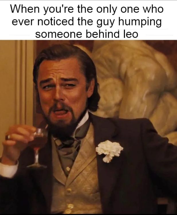 Holup... Wait what | Scrolller