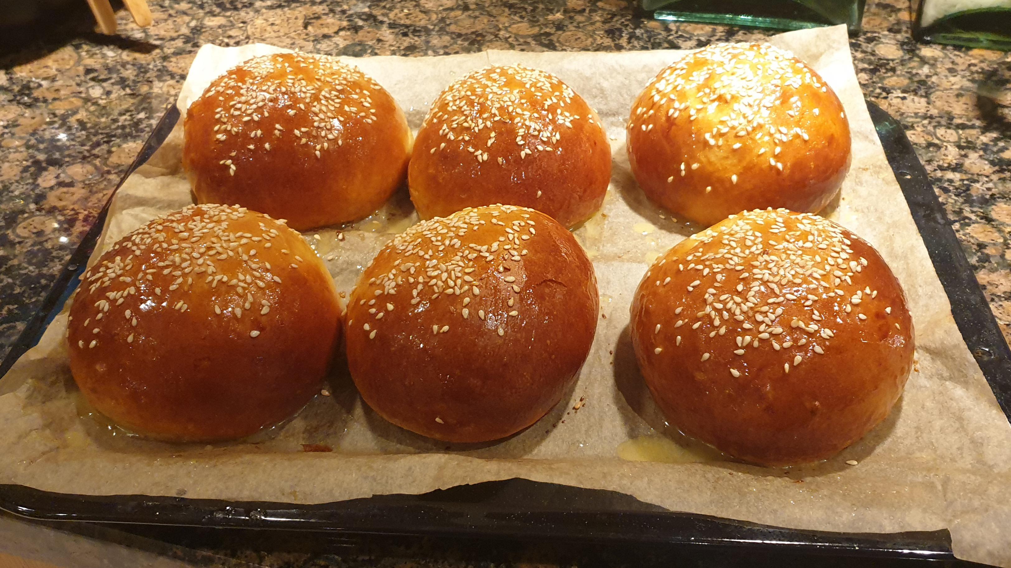 Homemade burger buns | Scrolller