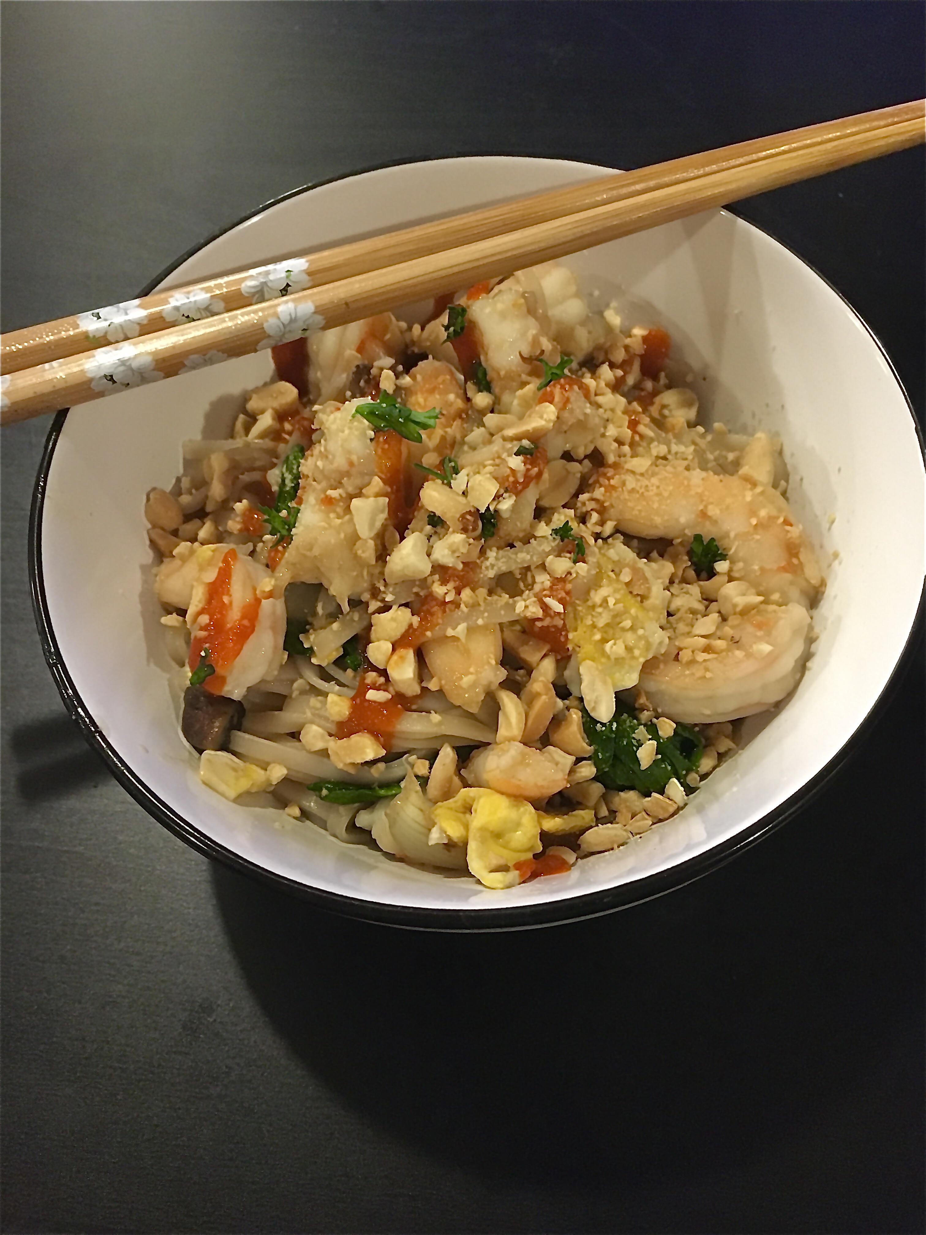 homemade pad thai | Scrolller