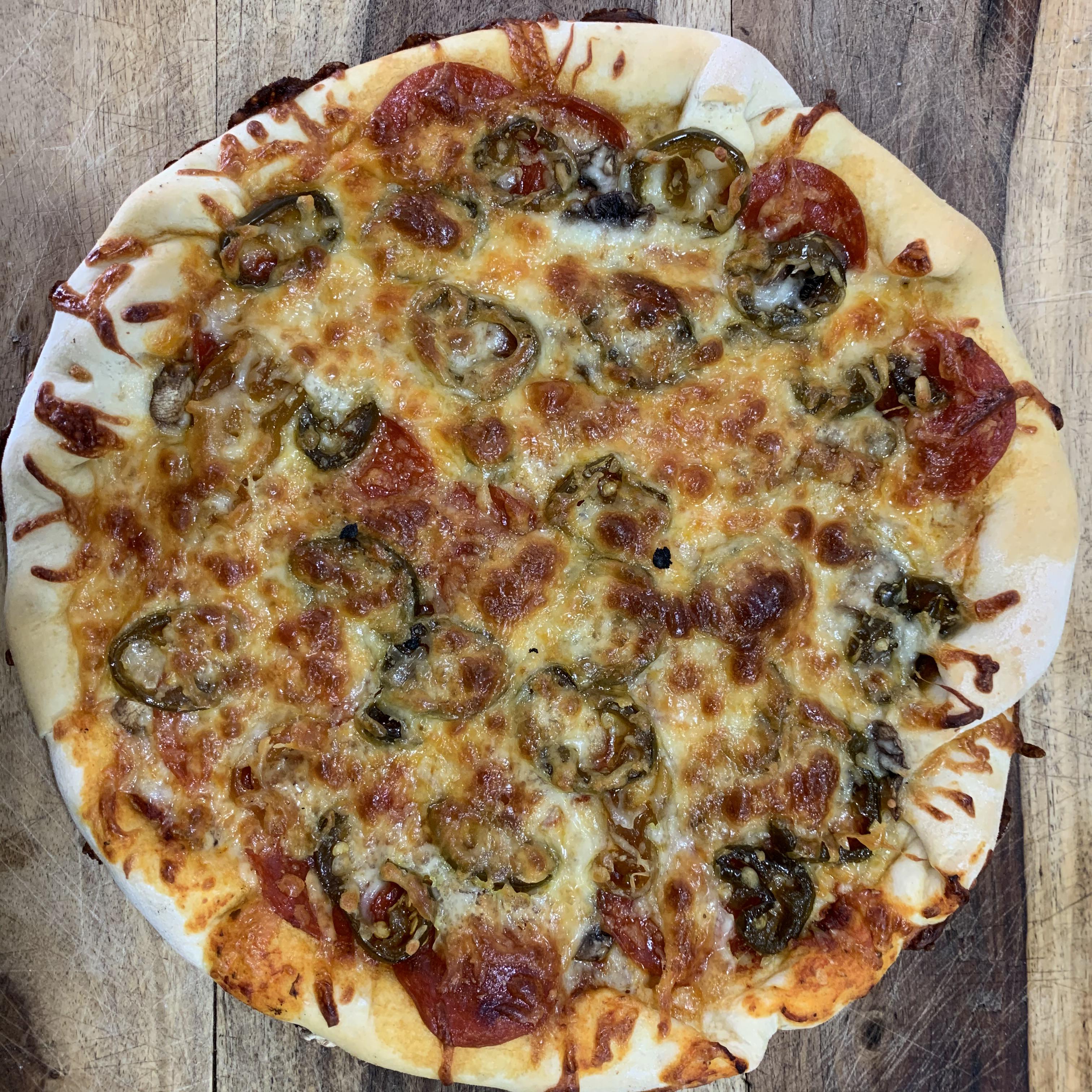 Homemade Pizza for quarantine dinner | Scrolller