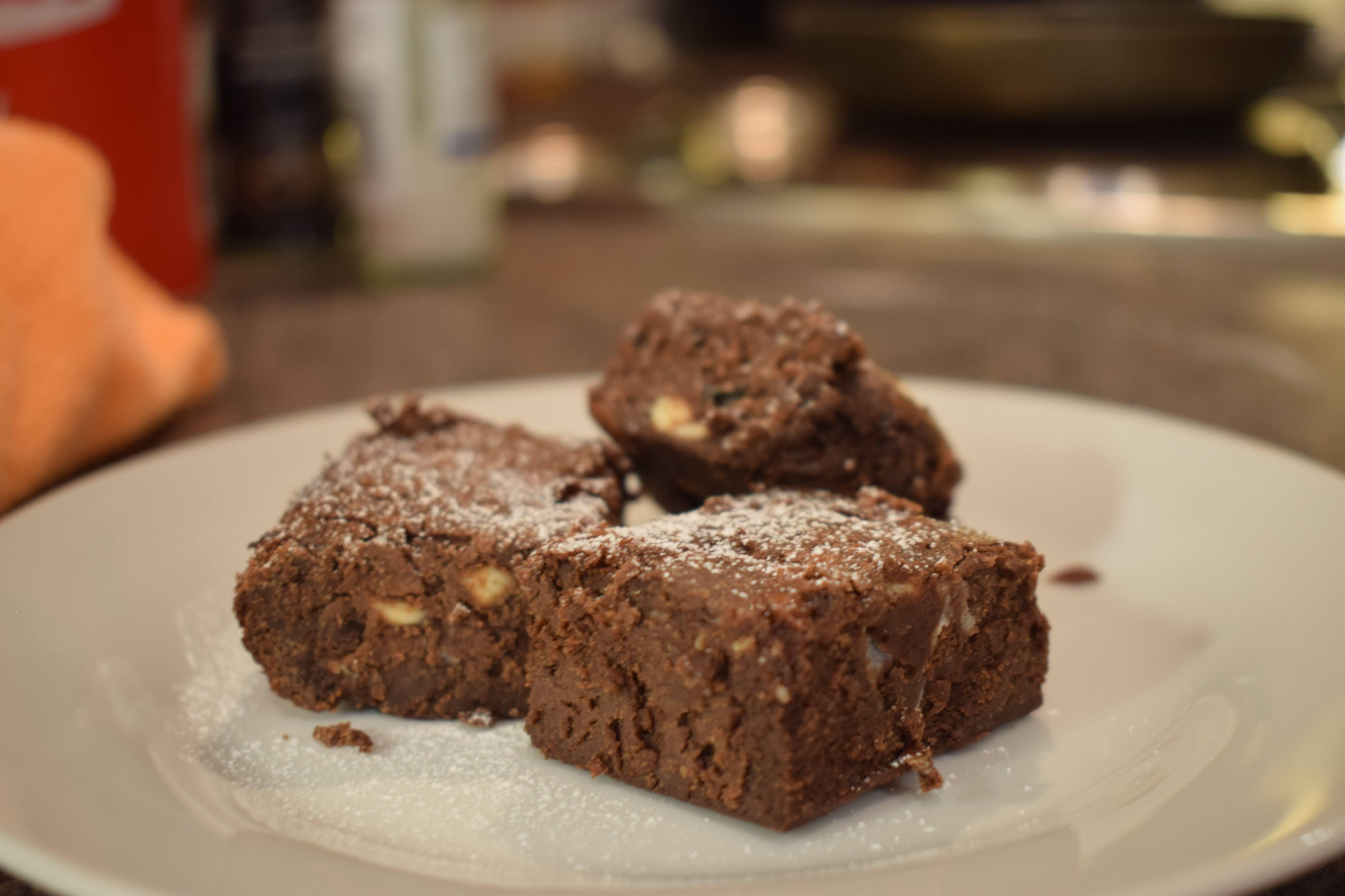 Homemade Rich 'N Fudgey Chocolate Brownies | Scrolller
