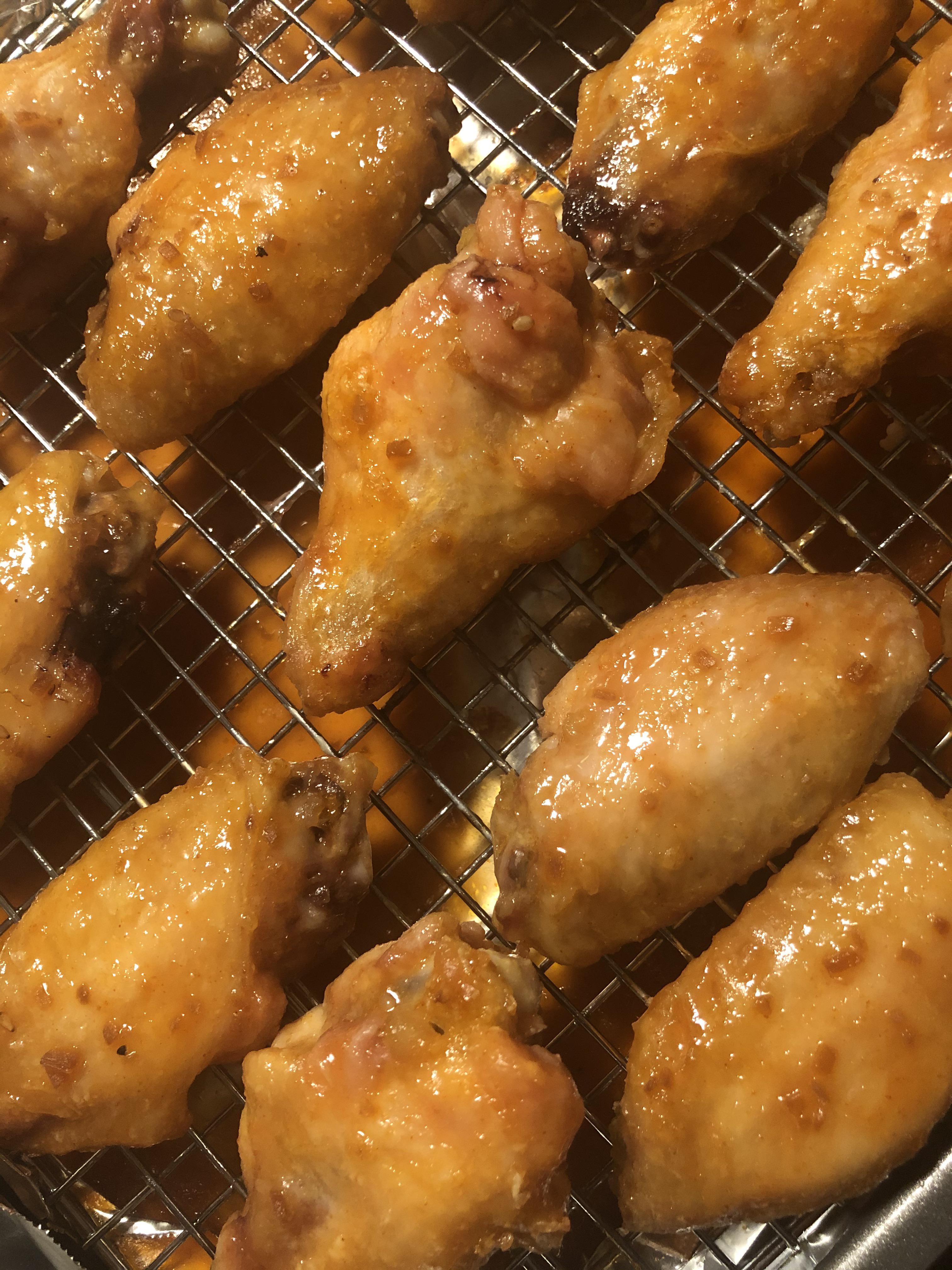 Homemade Sweet and Spicy Sticky Wings | Scrolller