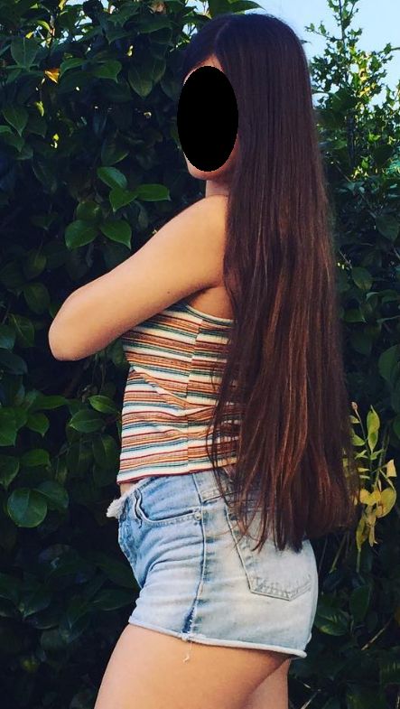 Hot Cousin Scrolller