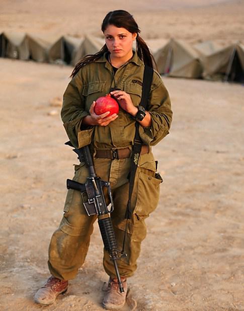 Hot IDF soldier | Scrolller