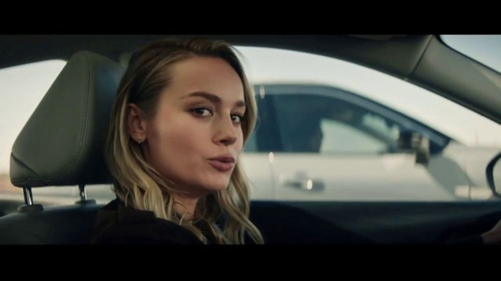 Hot in Nissan ad | Scrolller