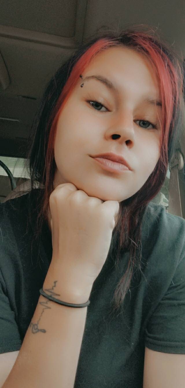 How does bedhead look on me? 27f | Scrolller