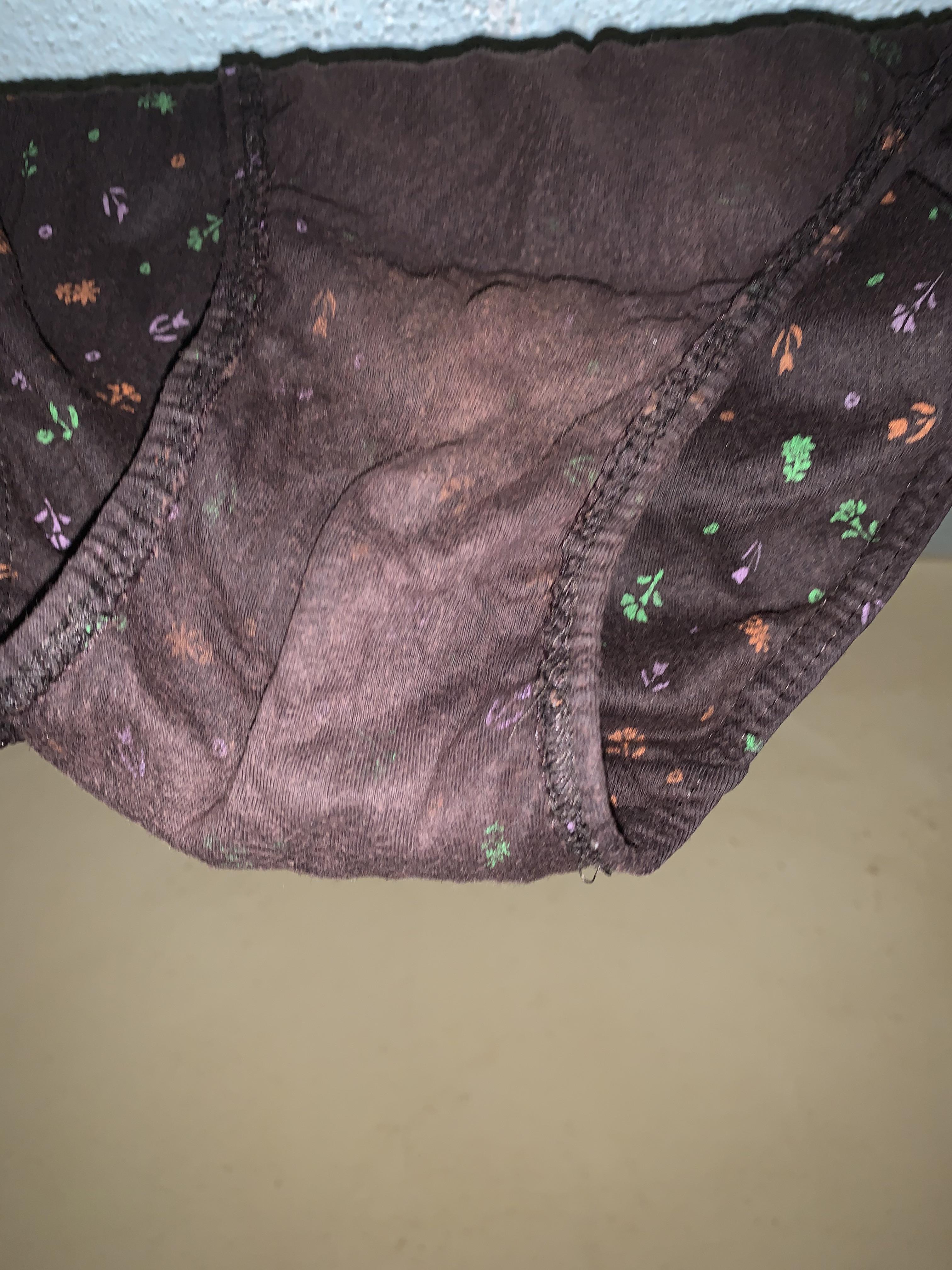 How is my mom’s panty?? | Scrolller