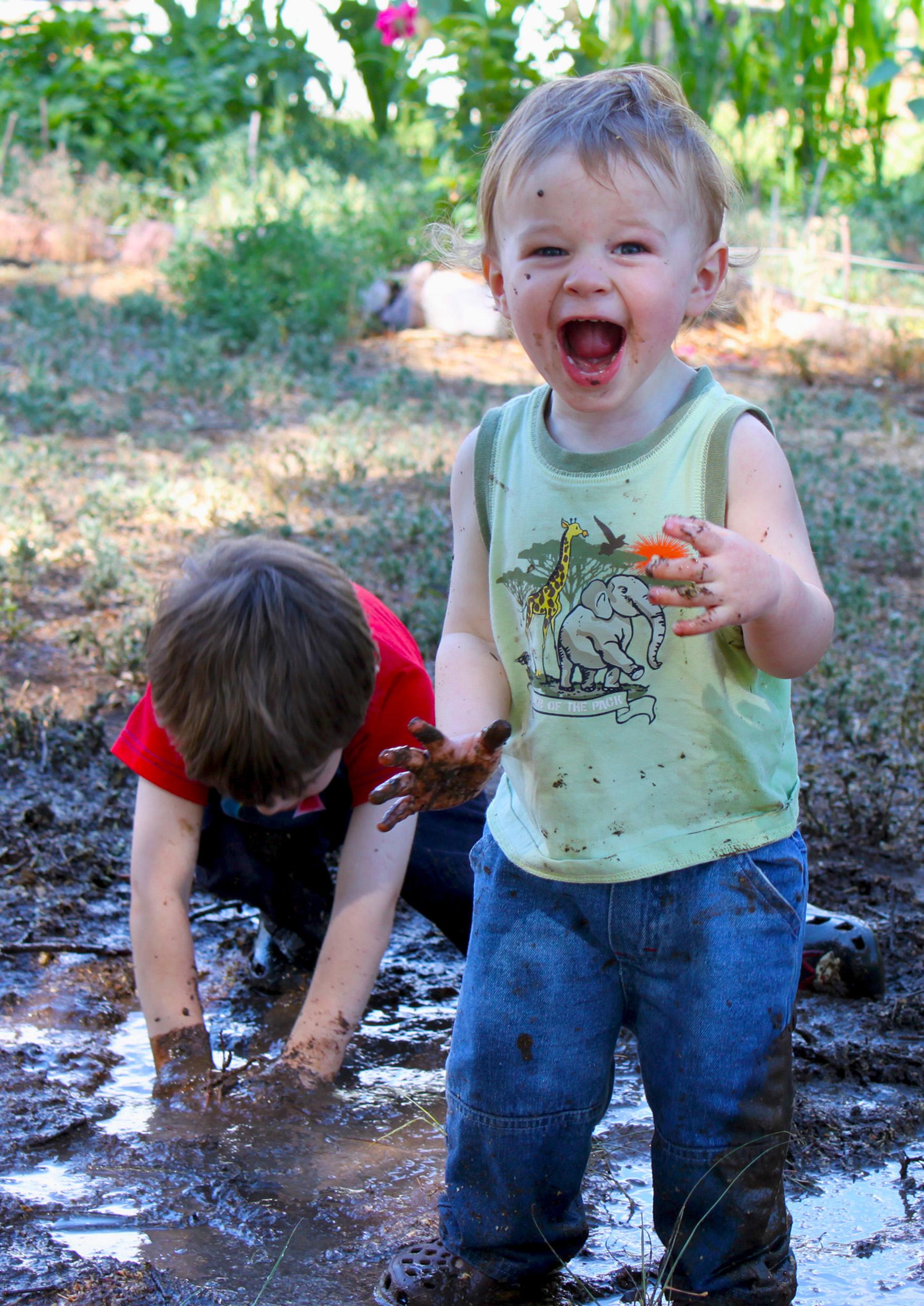 How much joy there is in playing in the mud when you are a child! | Scrolller