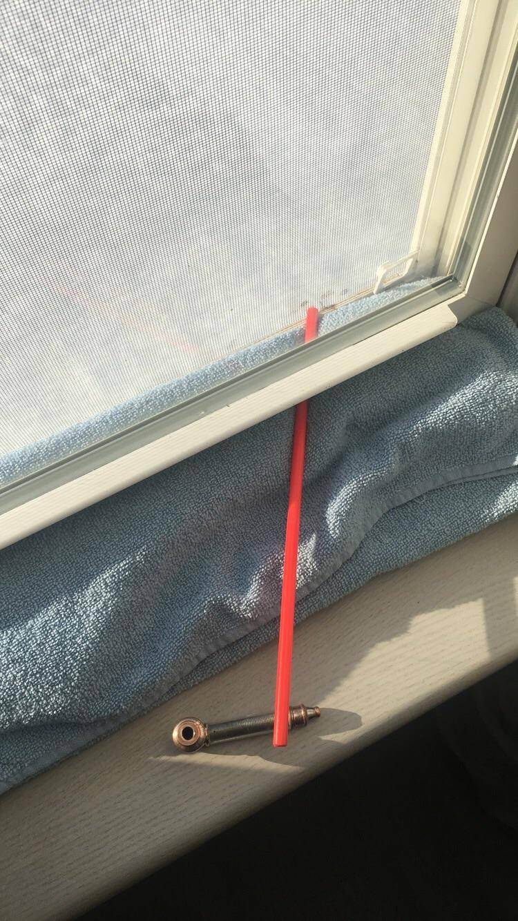 How to smoke if you need to be discrete | Scrolller