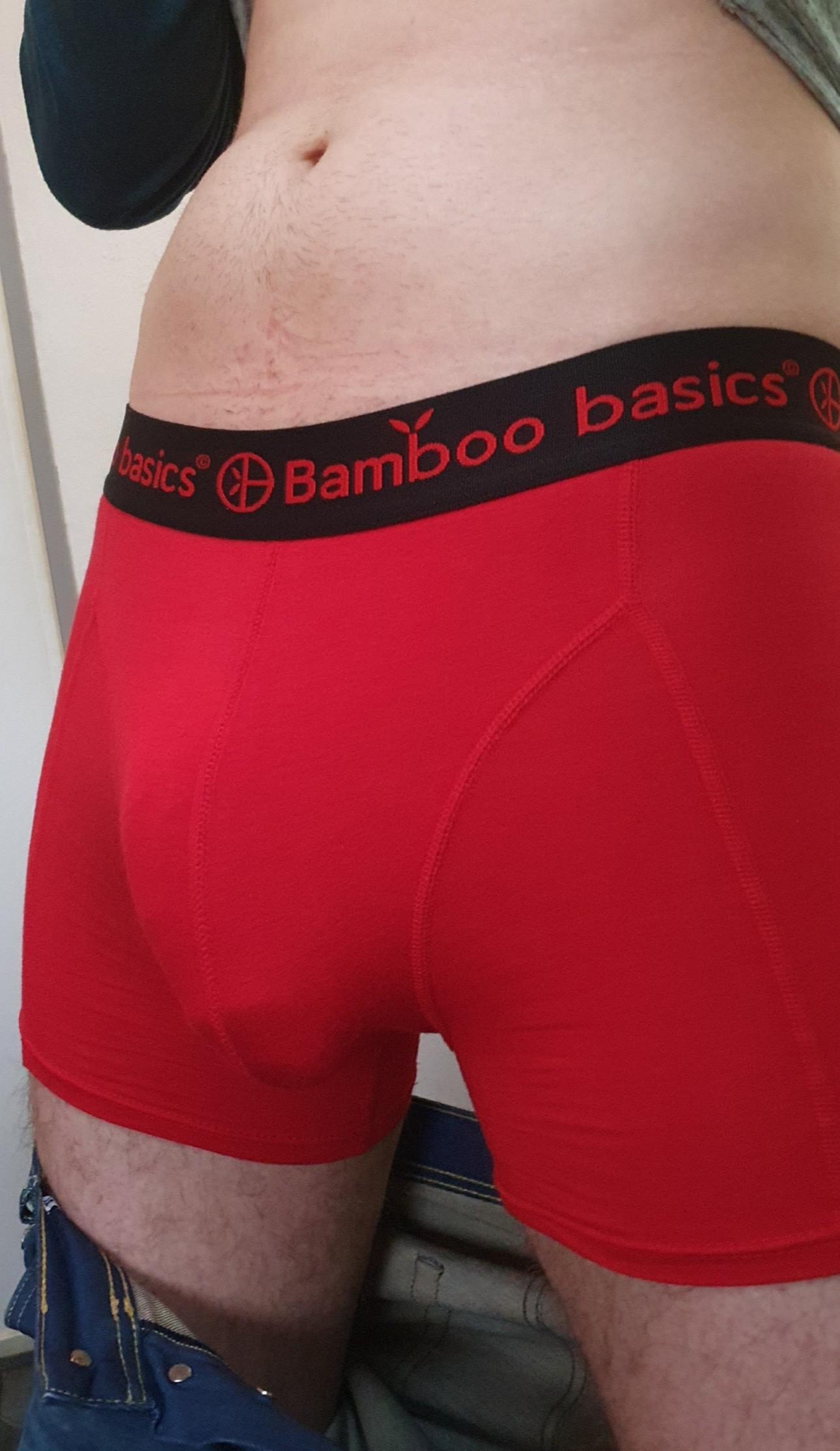 How's the outline? | Scrolller