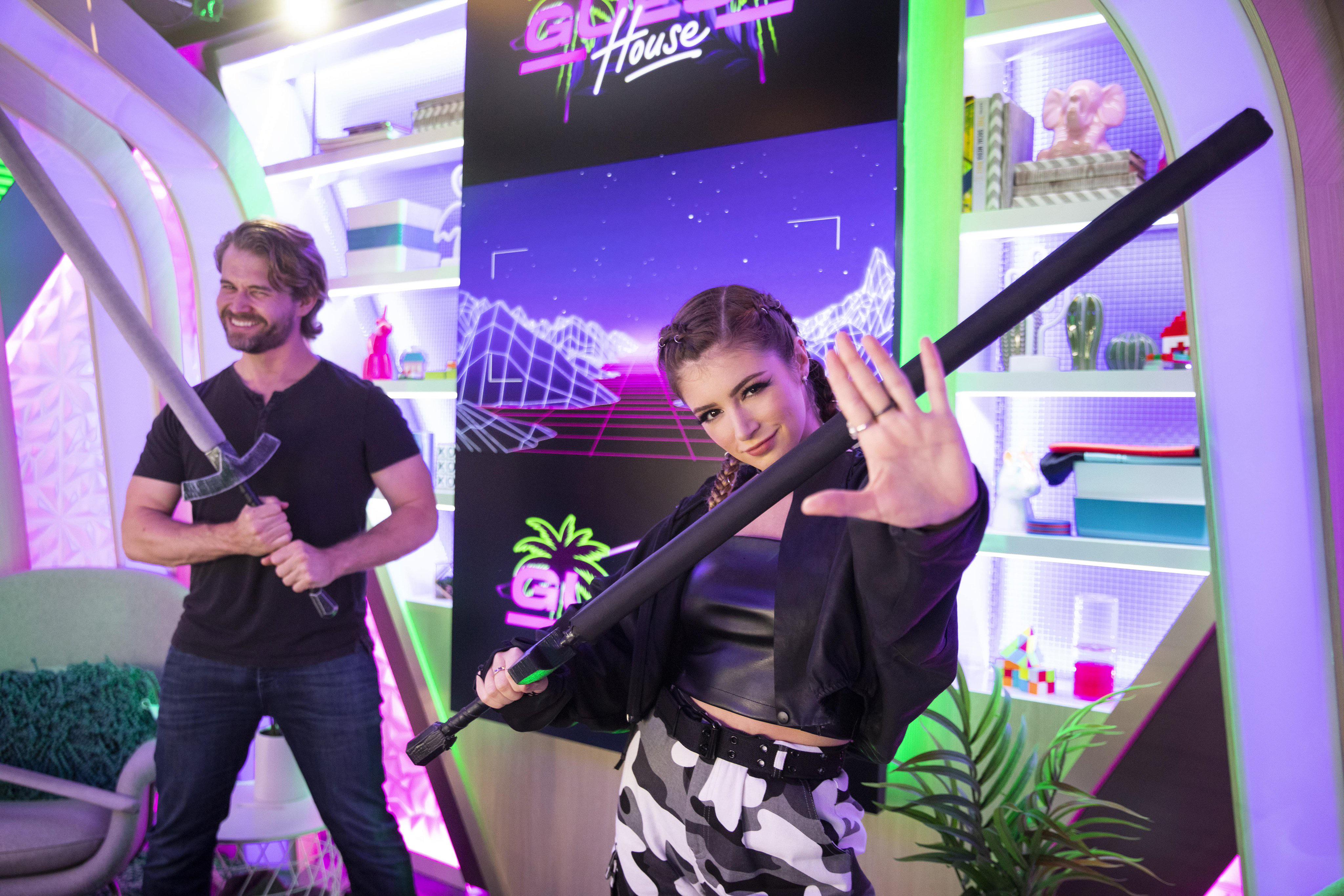 HQ chrissy | Scrolller