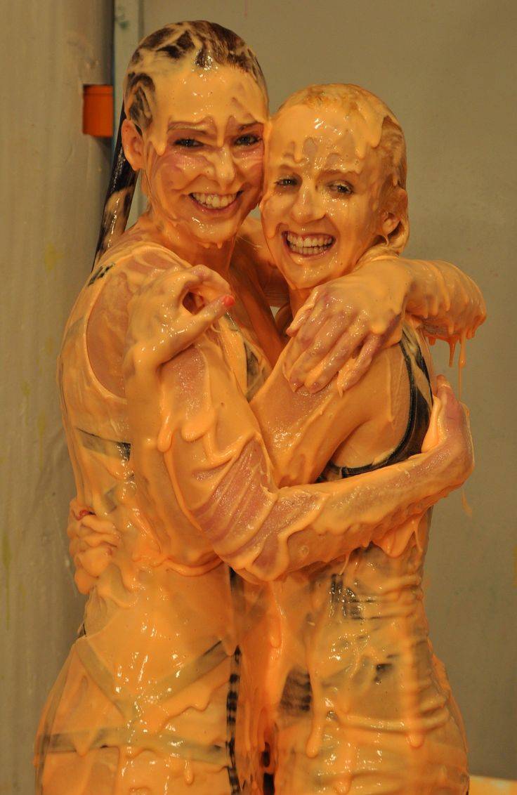 Hug and smile | Scrolller