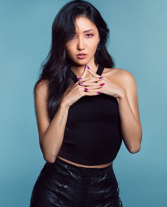 Hwasa Appreciation Post 28JUNE20 | Scrolller