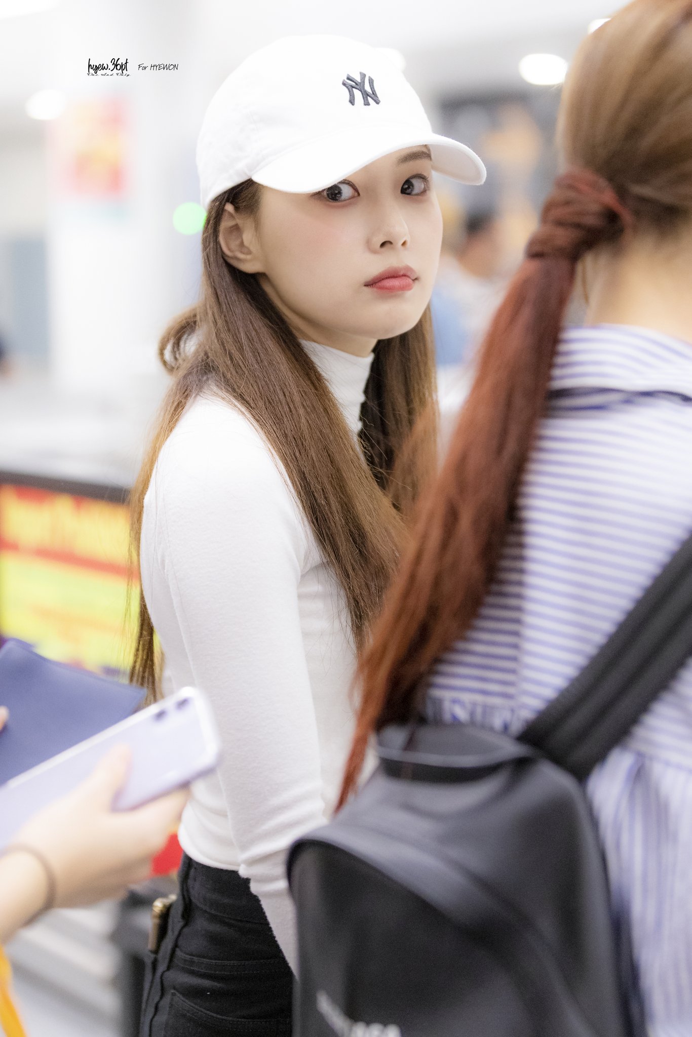 Hyewon stare | Scrolller