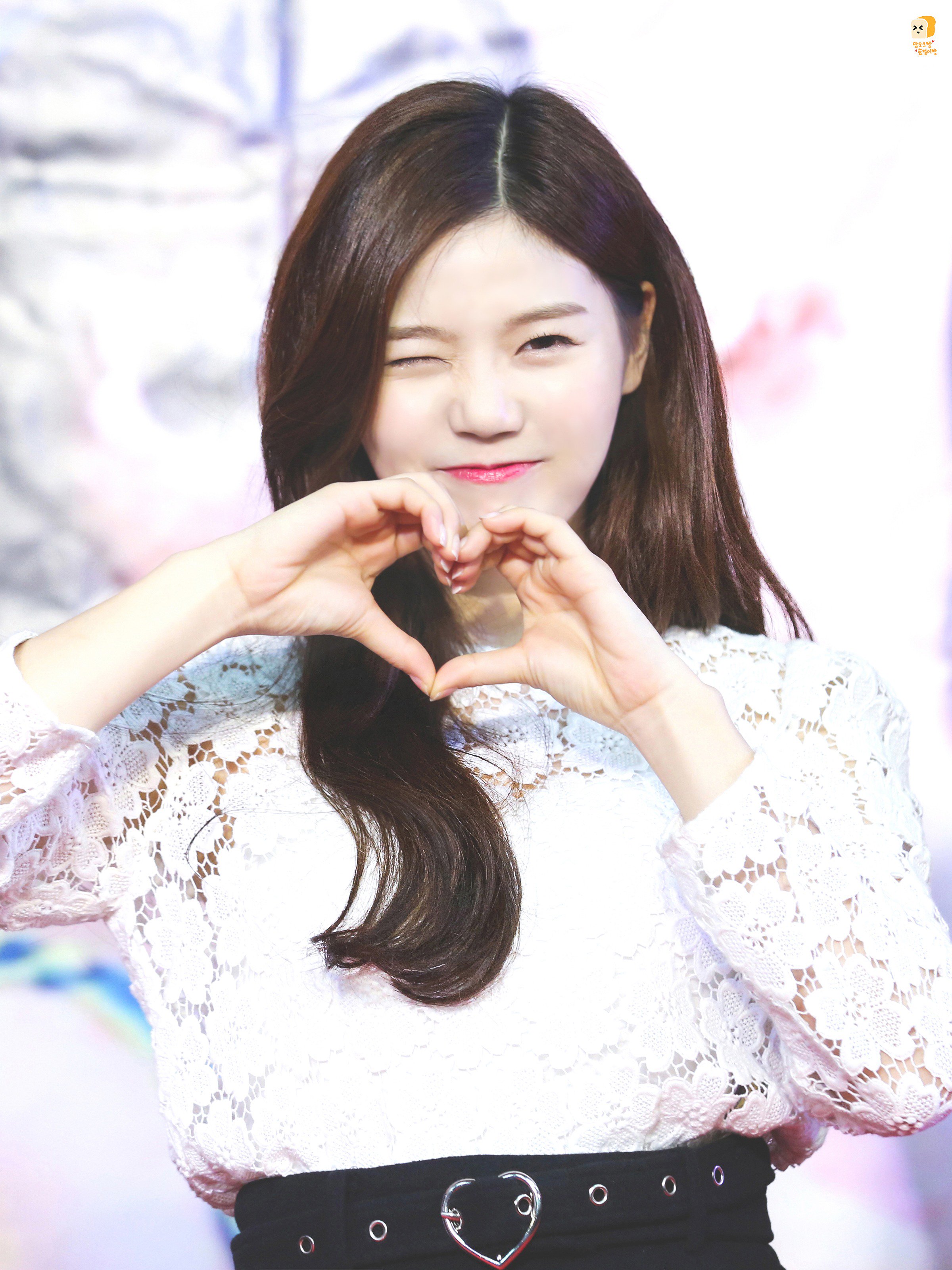 Hyojung Overload | Scrolller