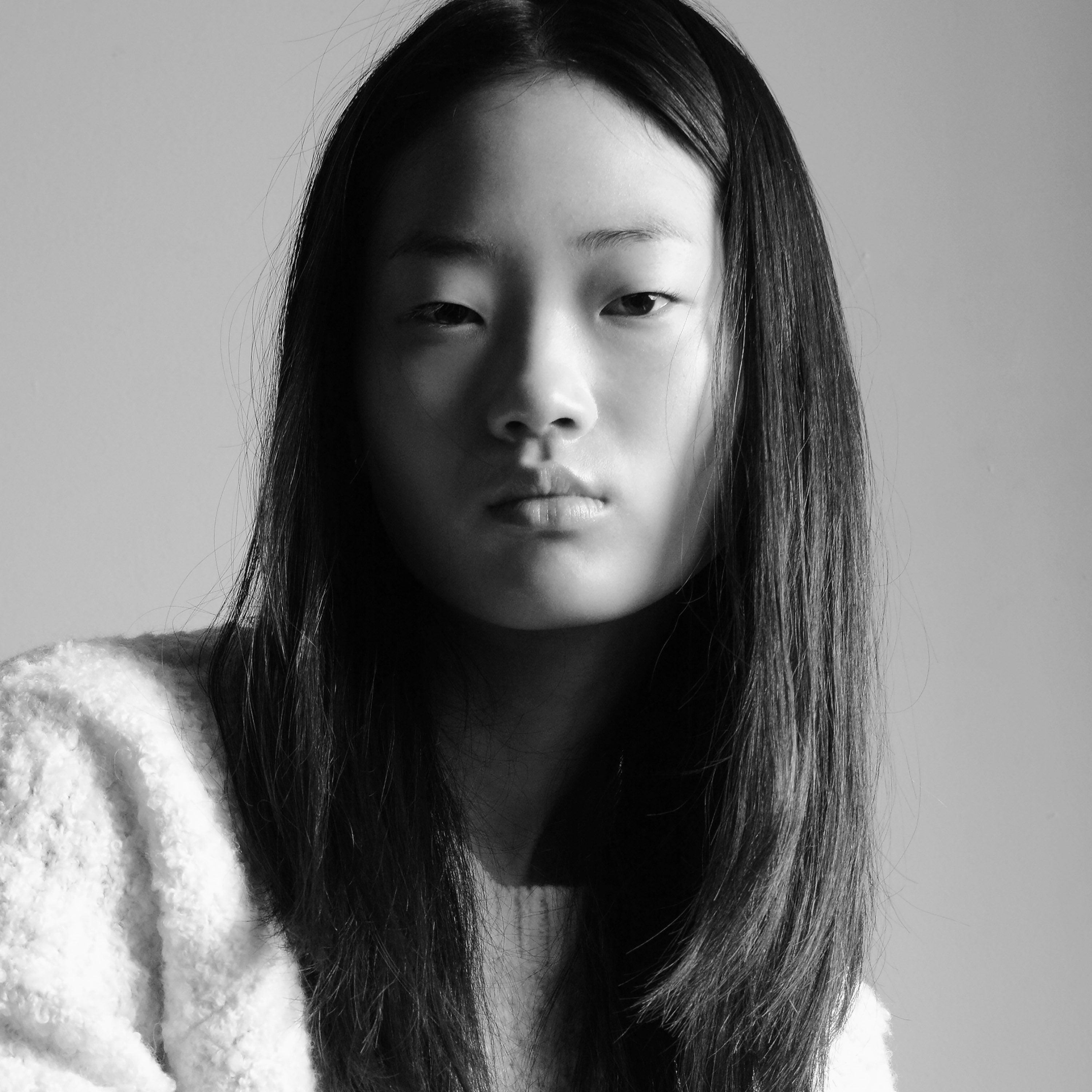 Hyun Ji Shin [3000x3000] | Scrolller