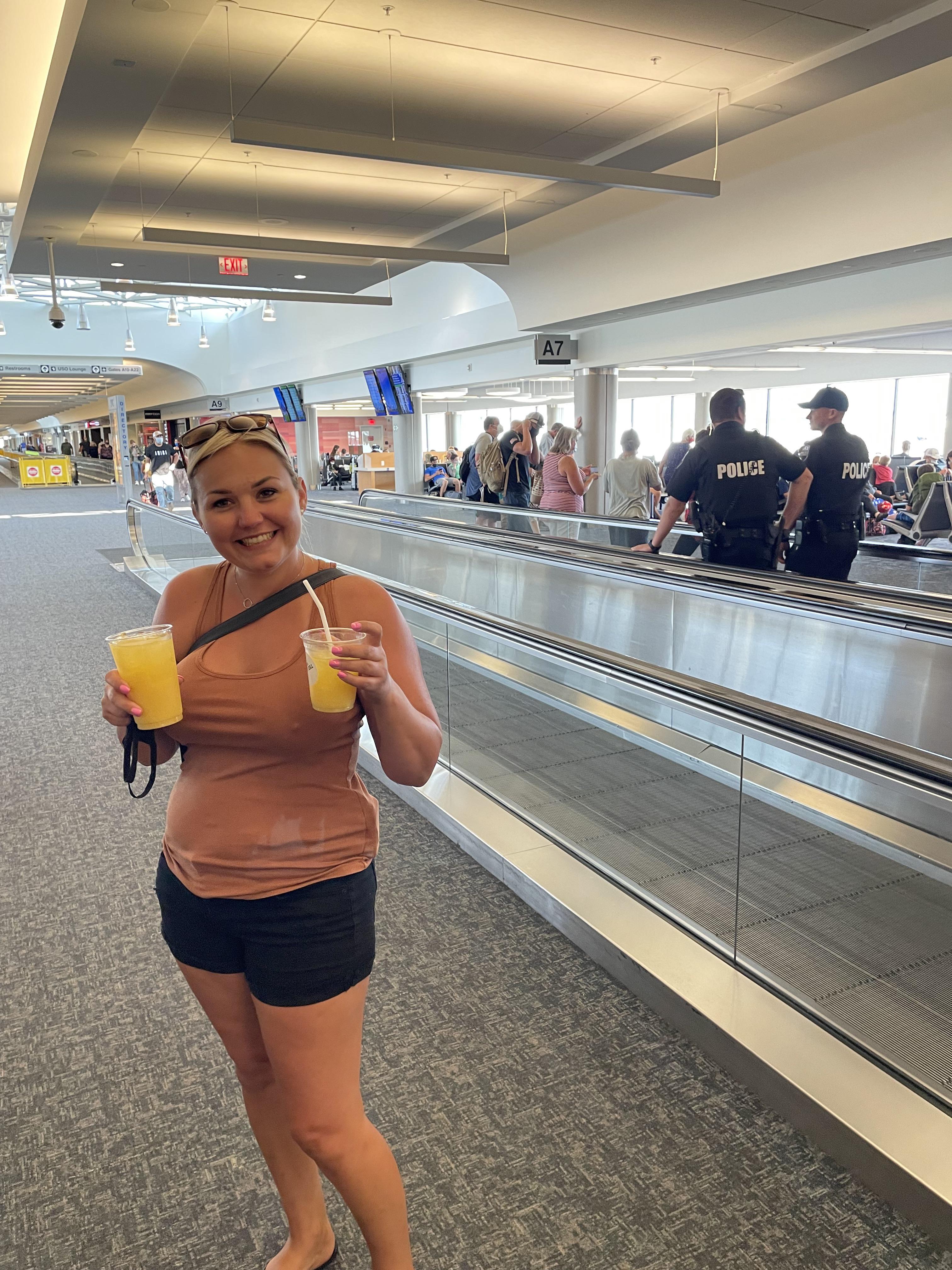 I am always braless!🤷🏼‍♀️ (f) 33 | Scrolller