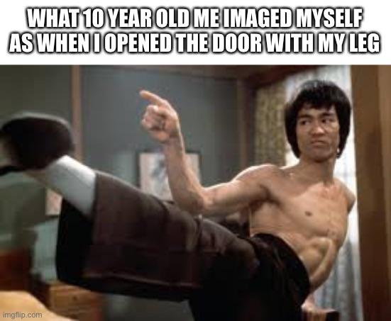 I am Bruce lee | Scrolller