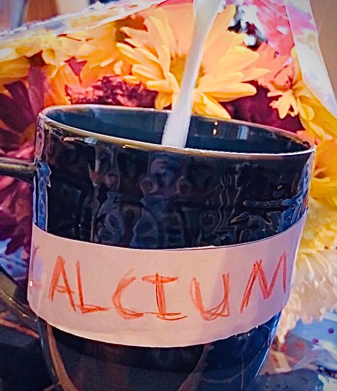 I did a small photo shoot with some calcium :^0 | Scrolller