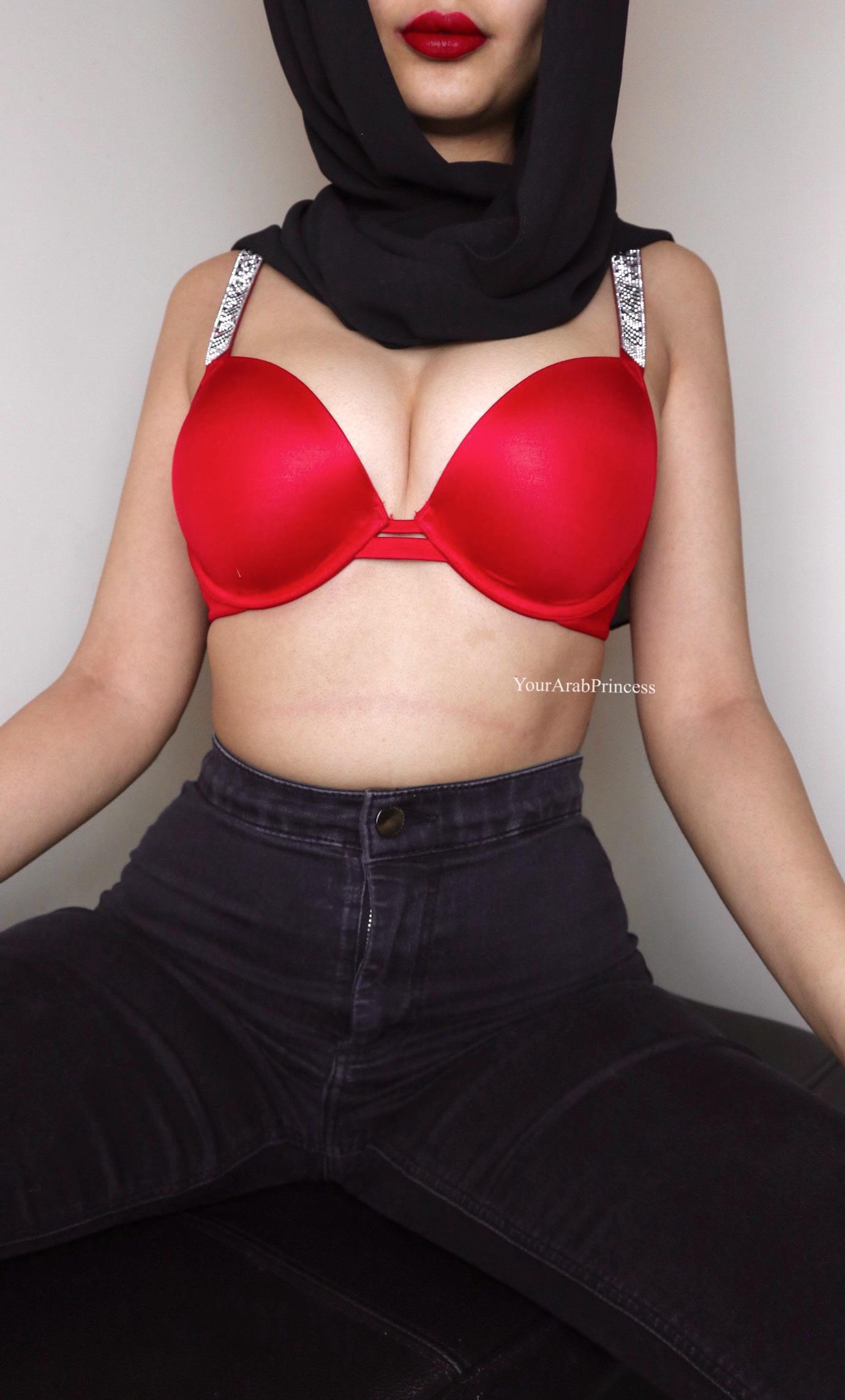 Matching💋 | Scrolller