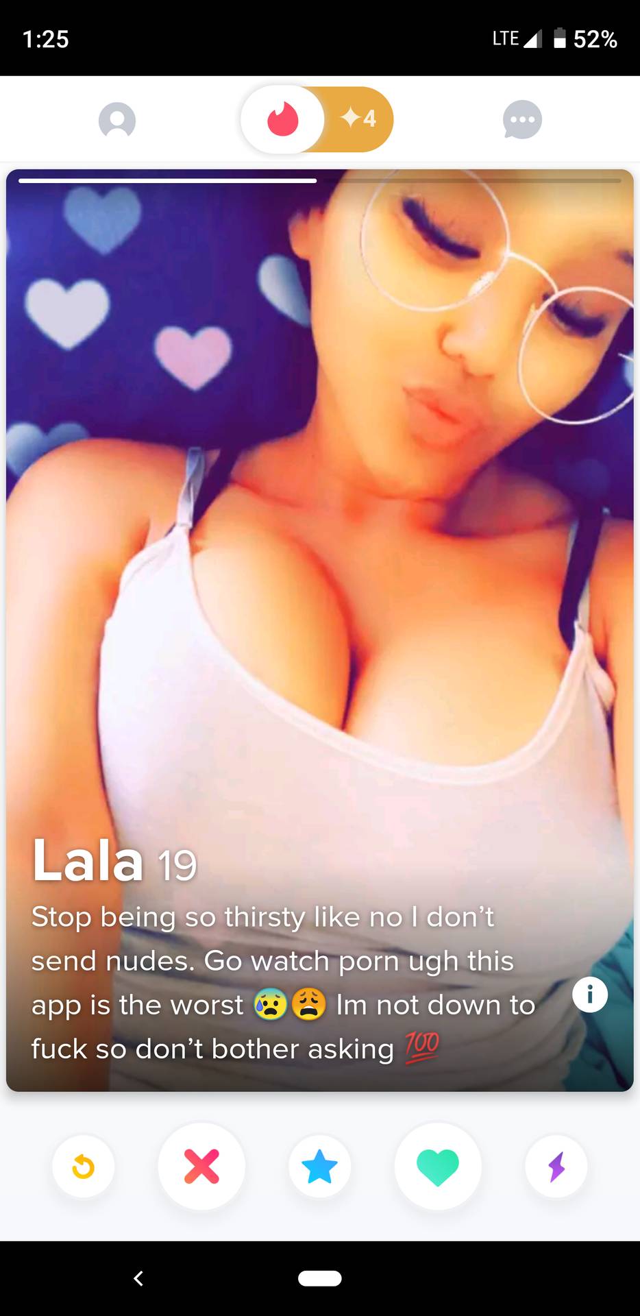 "I don't know why guys keep looking at my tits!" 🤣 | Scrolller