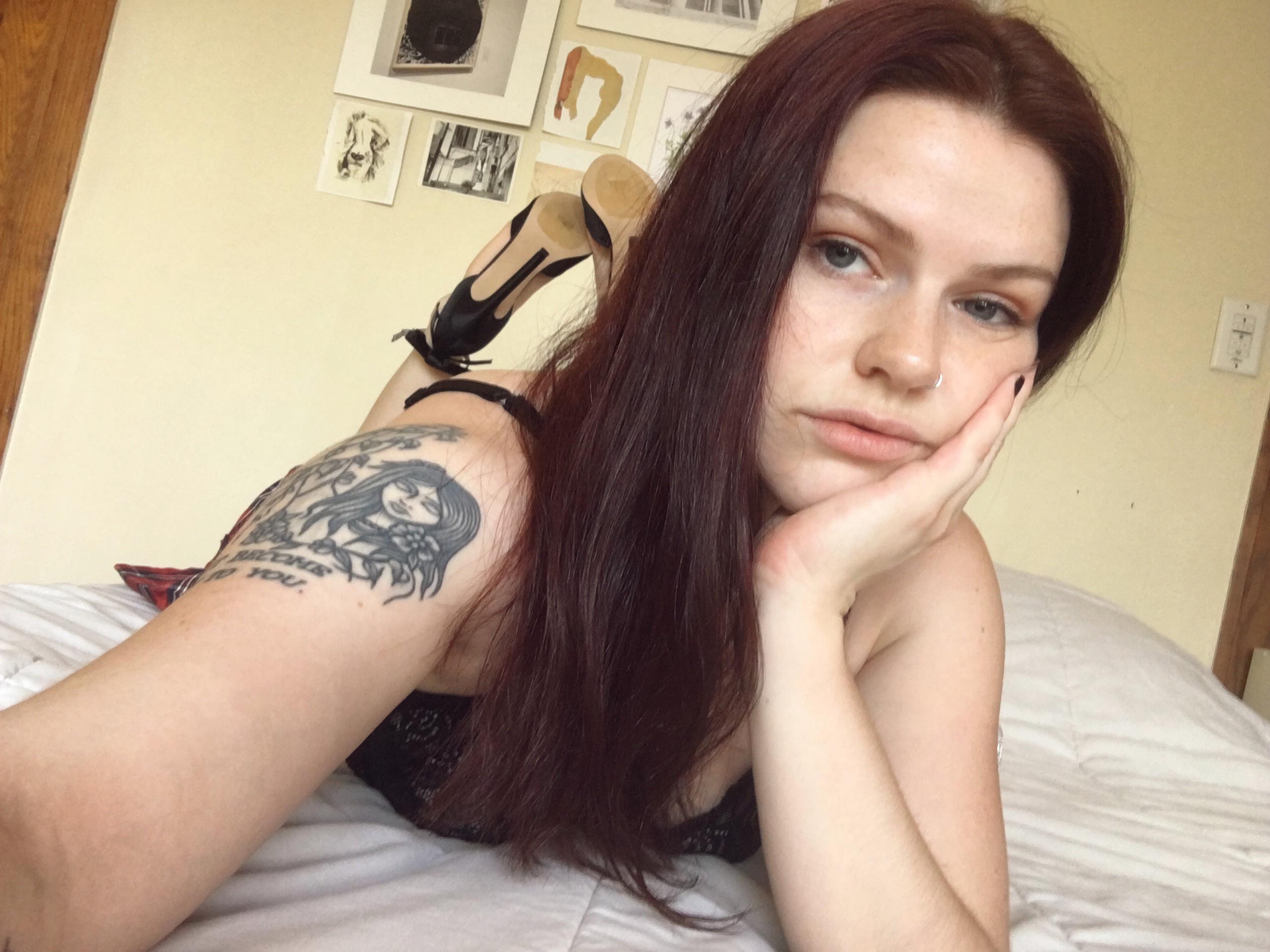 I feel so cute in these heels | Scrolller