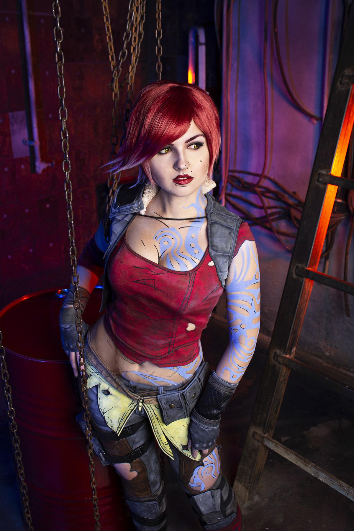 I got another photo of my Lilith cosplay and wanted to share it with you! | Scrolller