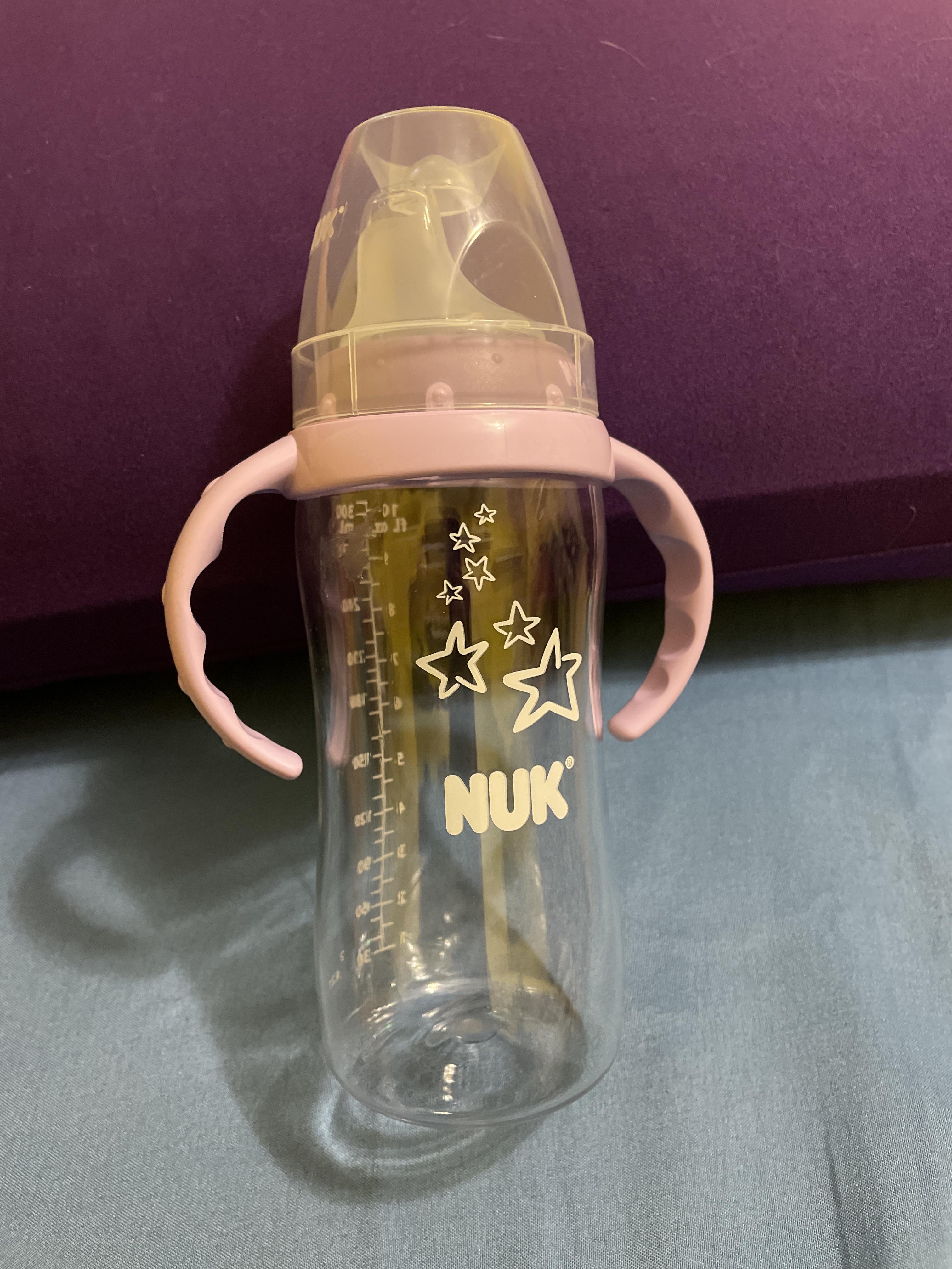 I got my first sippy cup!!! It even has little stars on it! | Scrolller