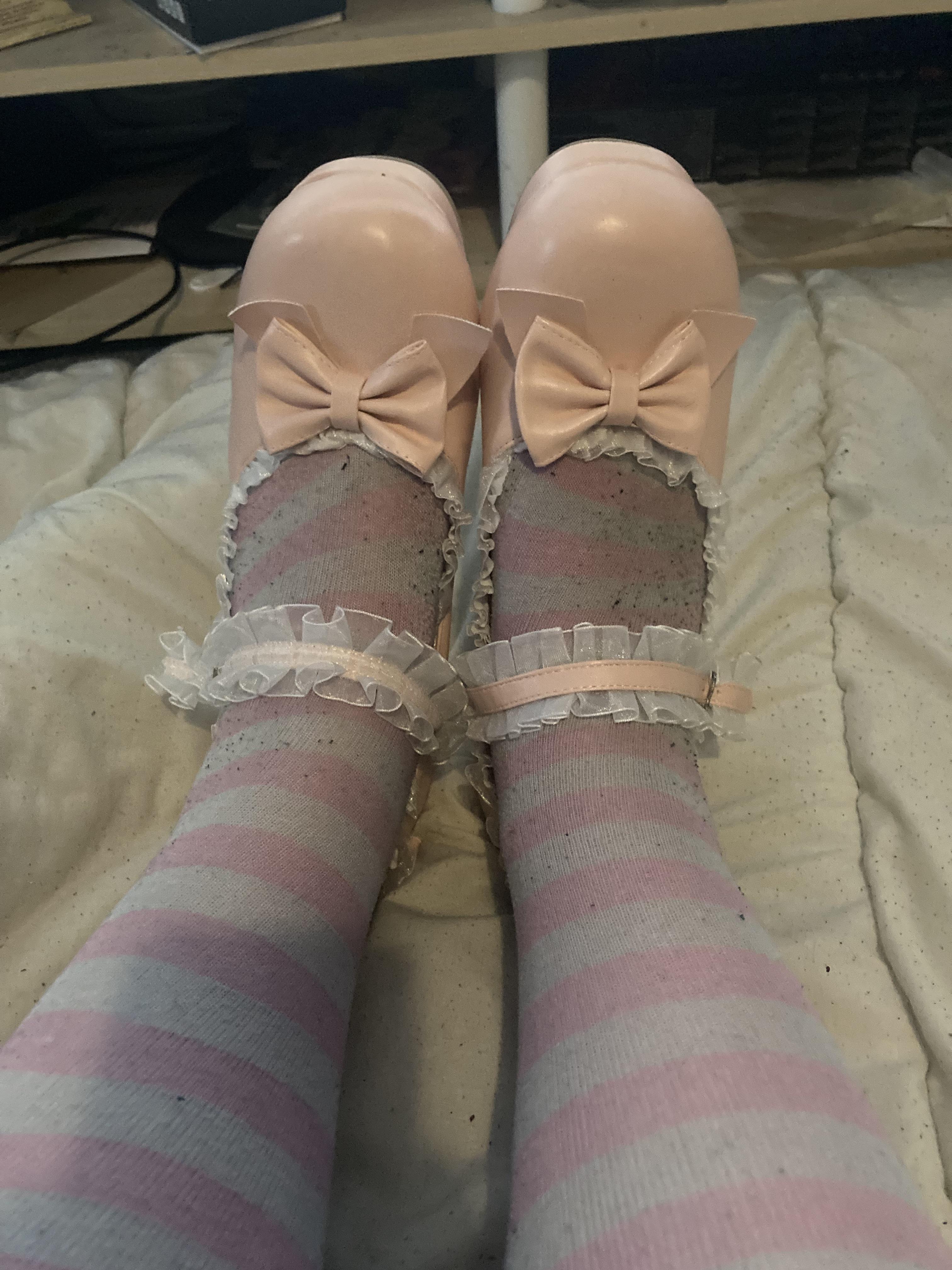 I got new shoes!!! | Scrolller