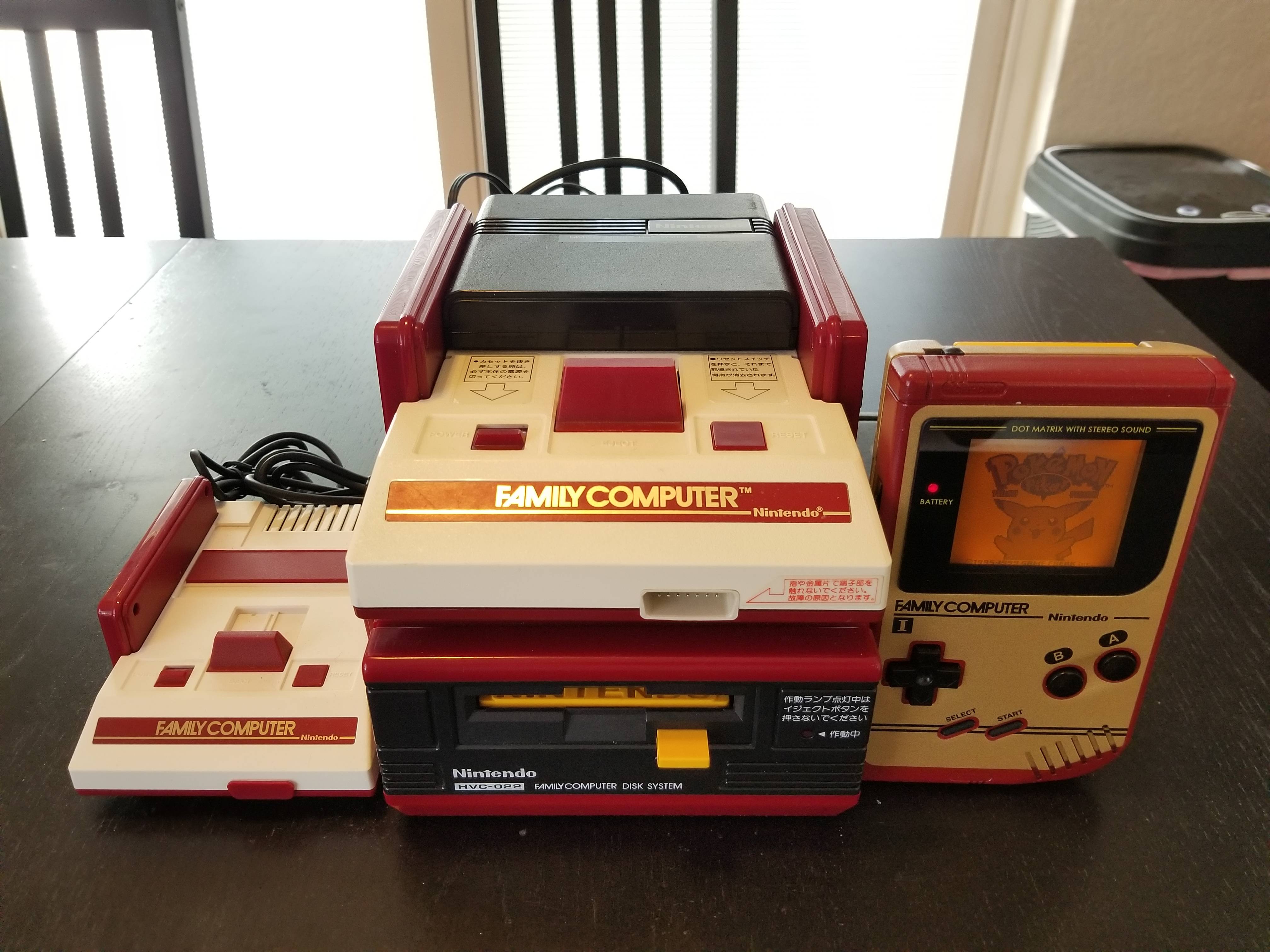 I have a weakness for red and gold | Scrolller