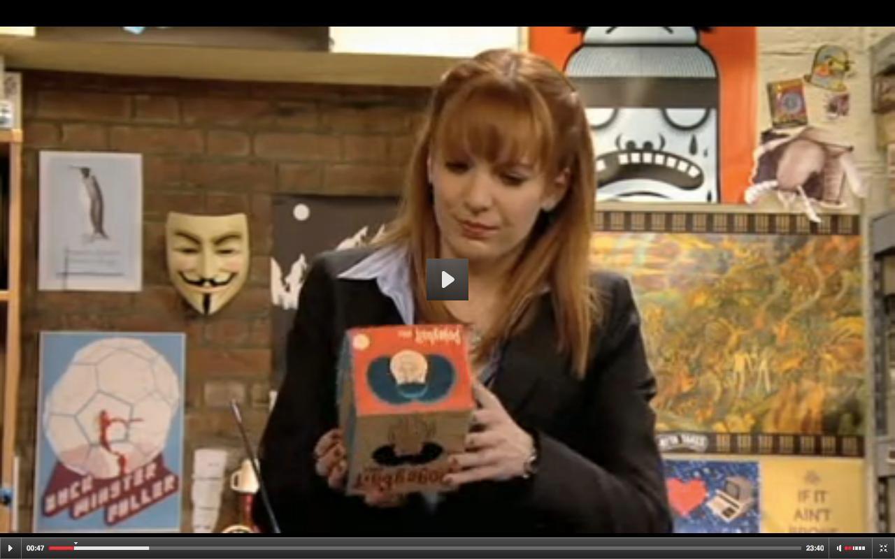 I just noticed this, while watching IT Crowd | Scrolller