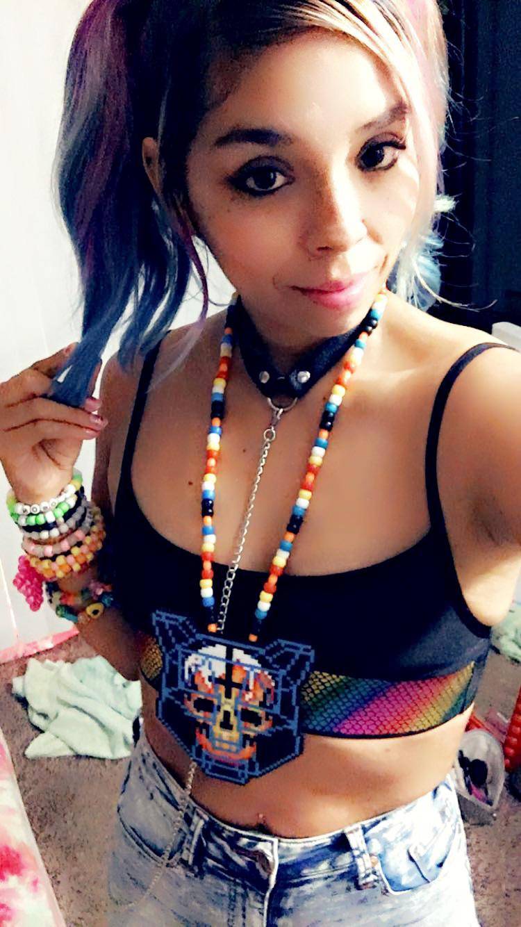 I just wanna dance and trade kandi with you all 😤😭 | Scrolller